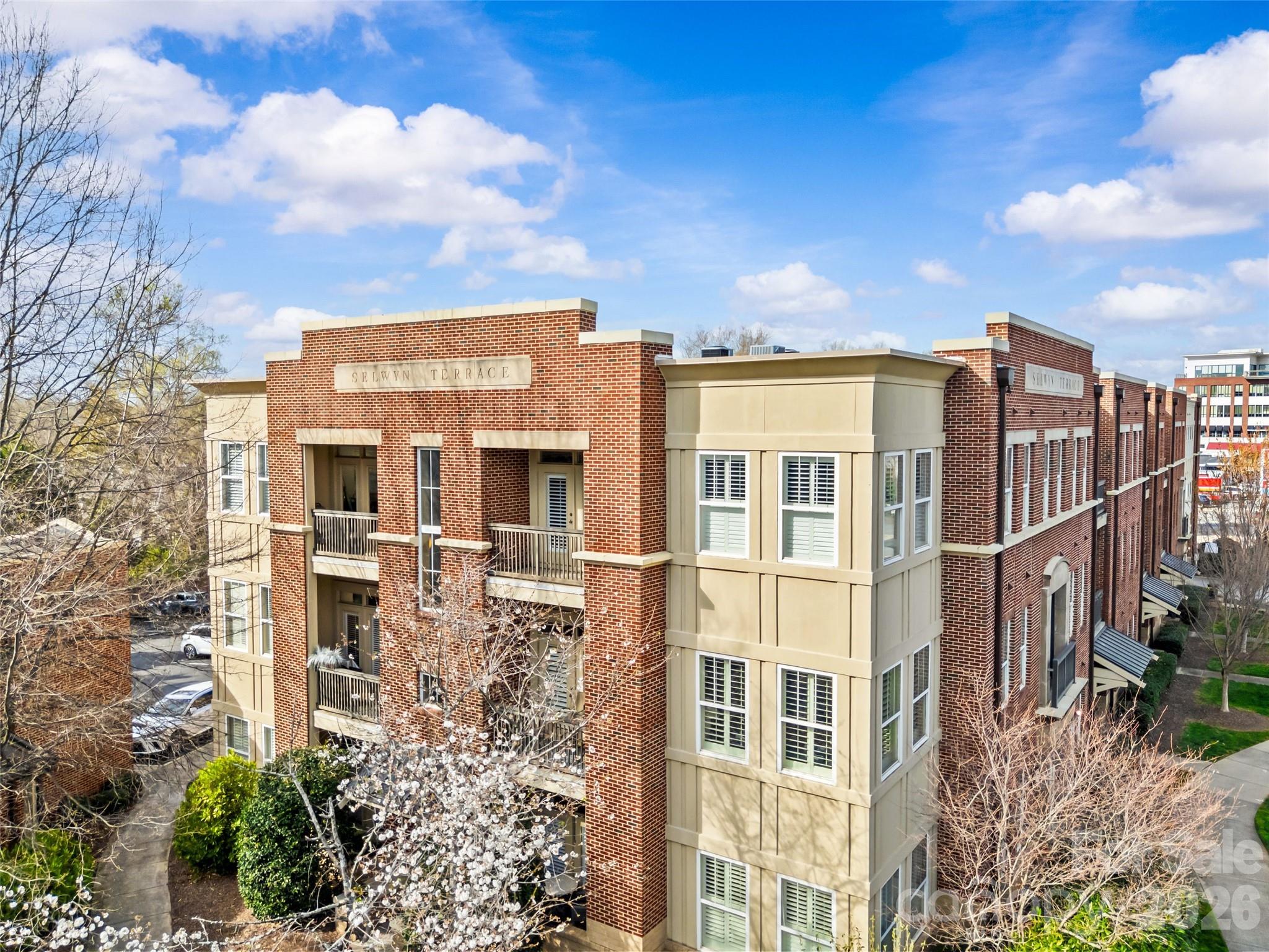 Home for sale at 2994 Selwyn Avenue, Charlotte, NC — photo 1 of 43