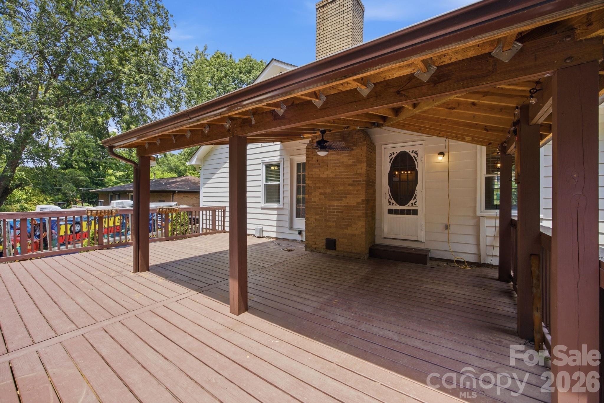 6727 Glenmoor Drive, Charlotte, NC - photo 26 of 32