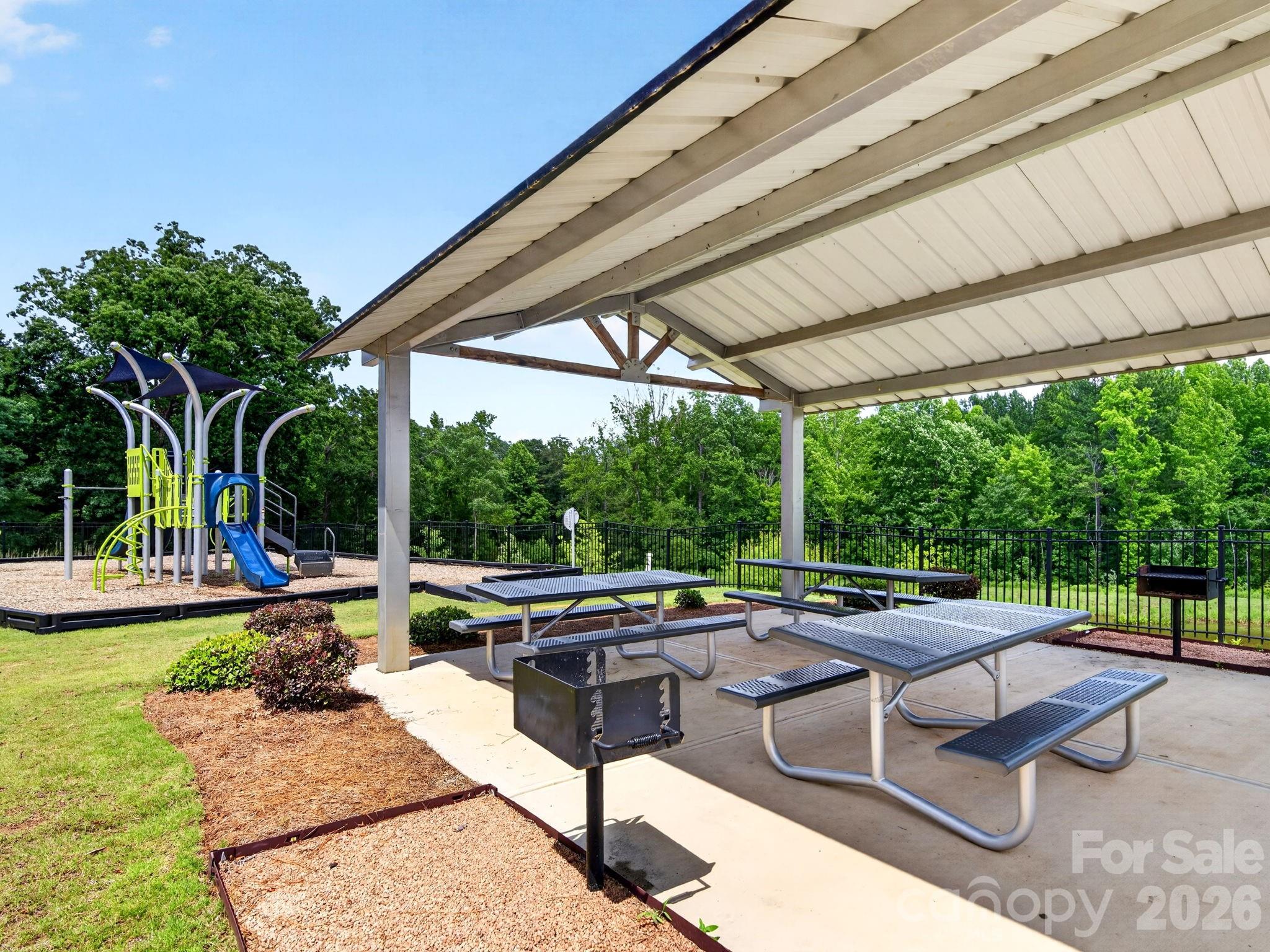 Photo 43 of 8128 Derby Woods Lane, Charlotte, NC