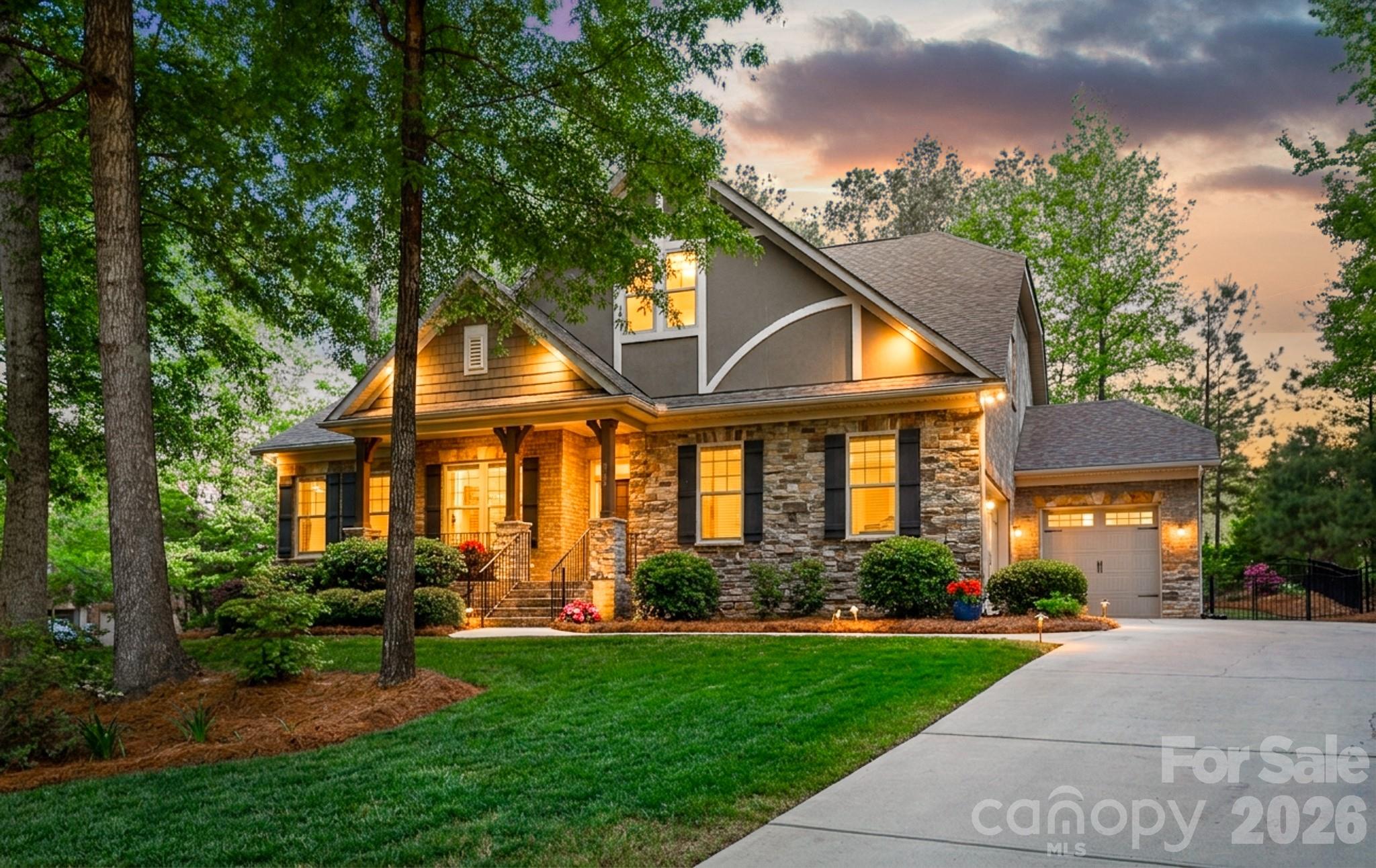 6704 Montgomery Road, Lake Wylie, SC - photo 2 of 42