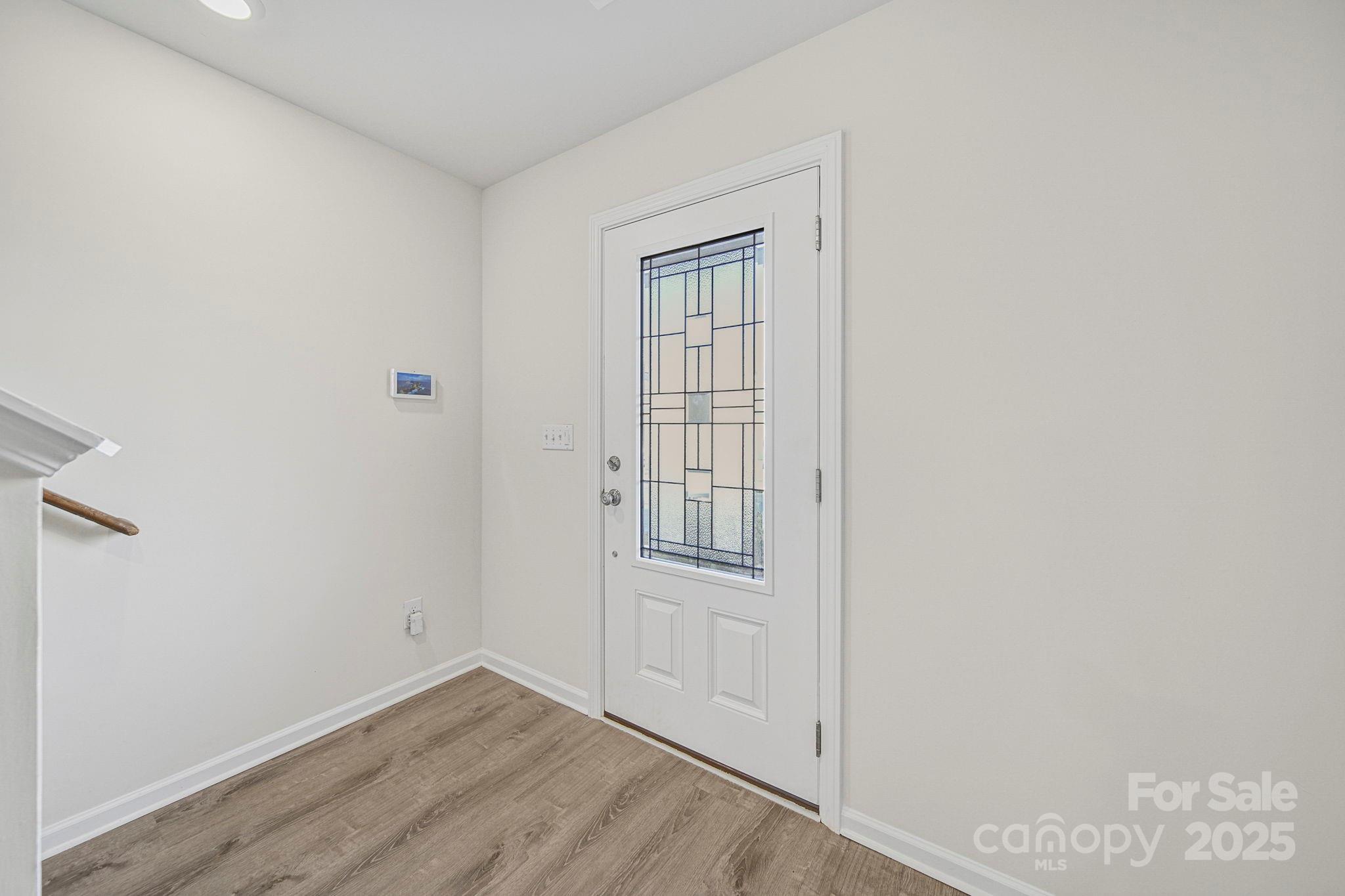 Photo 3 of 3120 Green Apple Drive, Dallas, NC