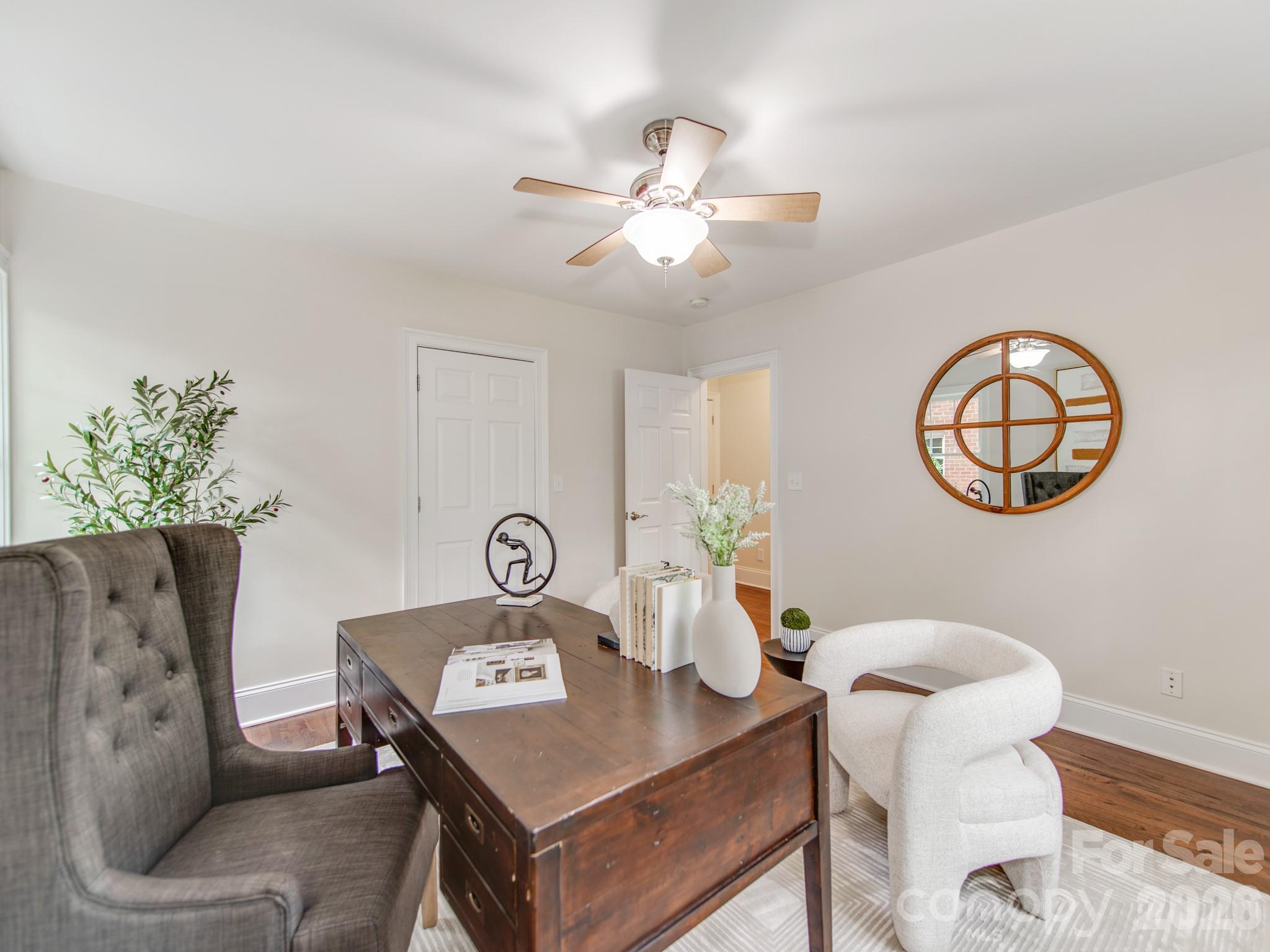 Photo 4 of 2907 Park Road, Charlotte, NC