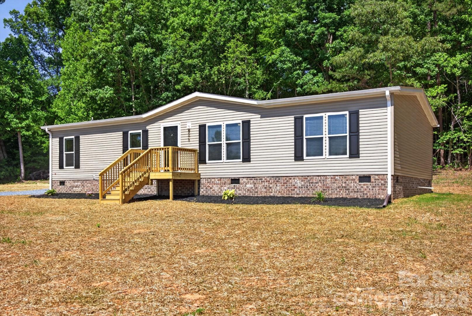 245 Harvick Lane, Lexington, NC - photo 3 of 41