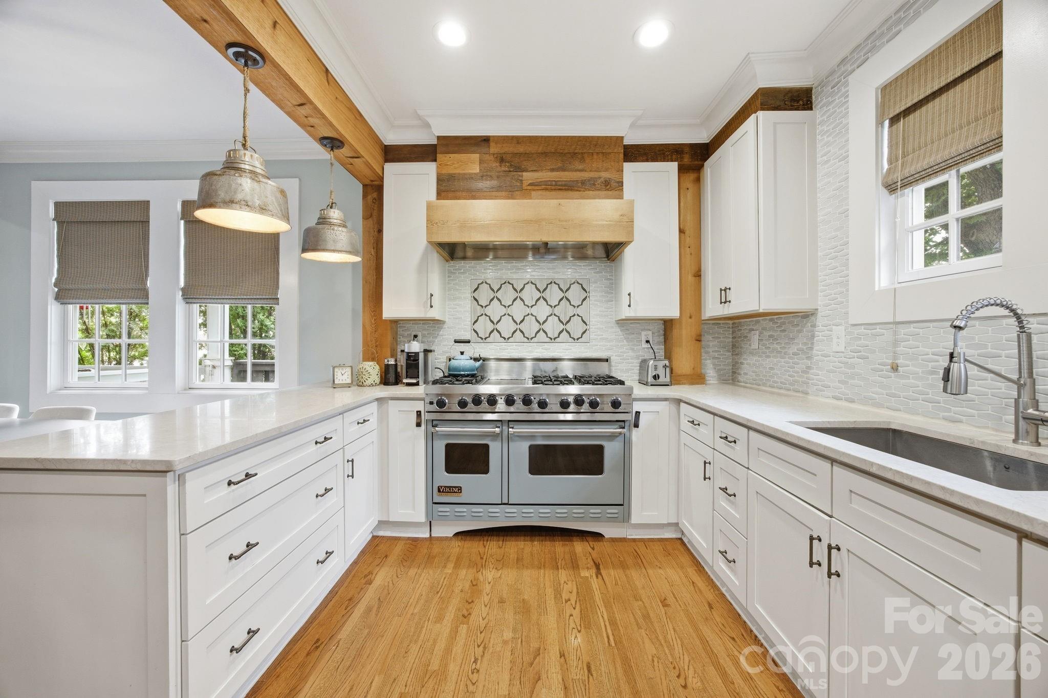 Photo 3 of 1726 S Mint Street, Charlotte, NC
