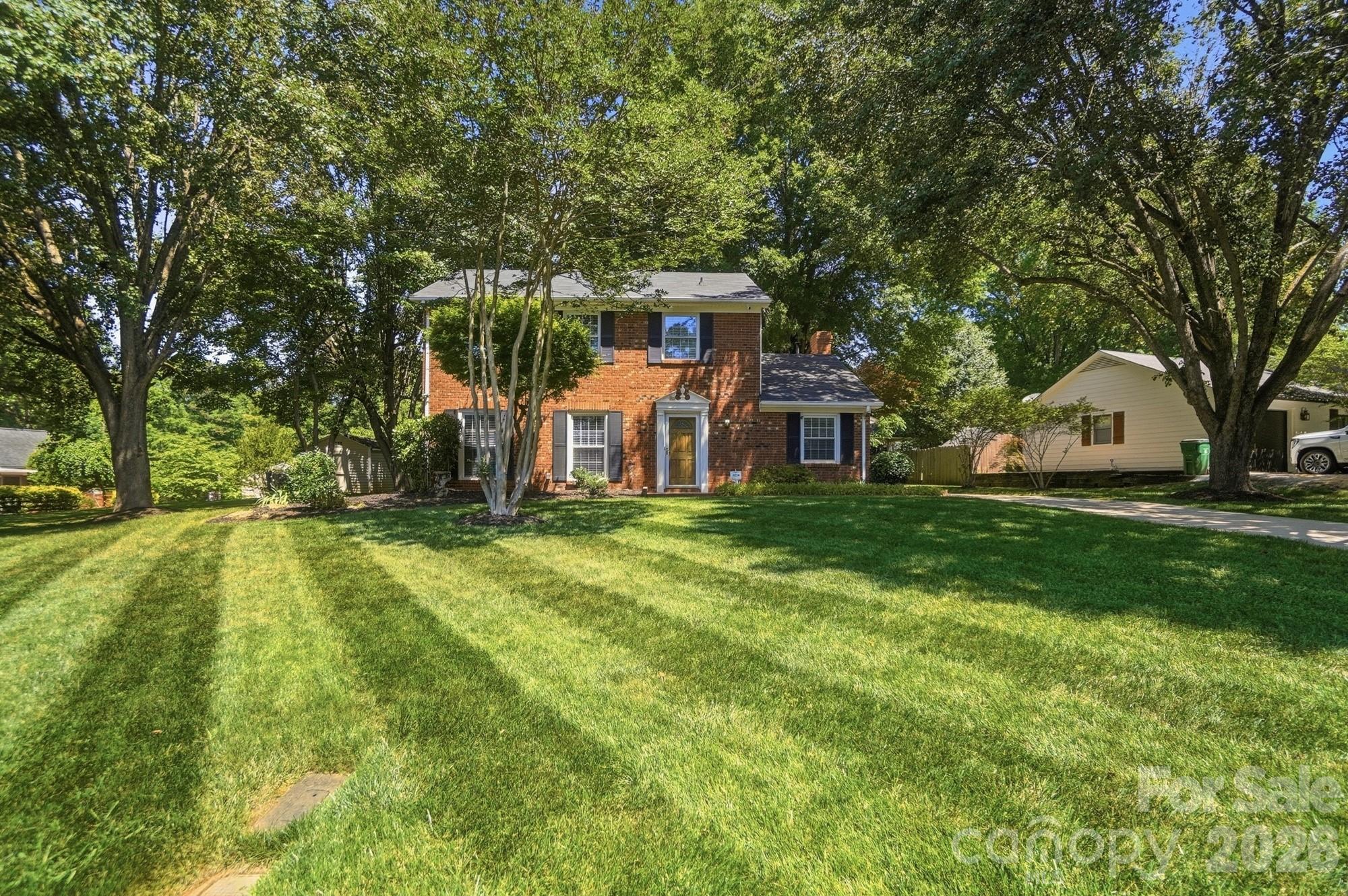 Photo 2 of 8616 Longbriar Drive, Charlotte, NC