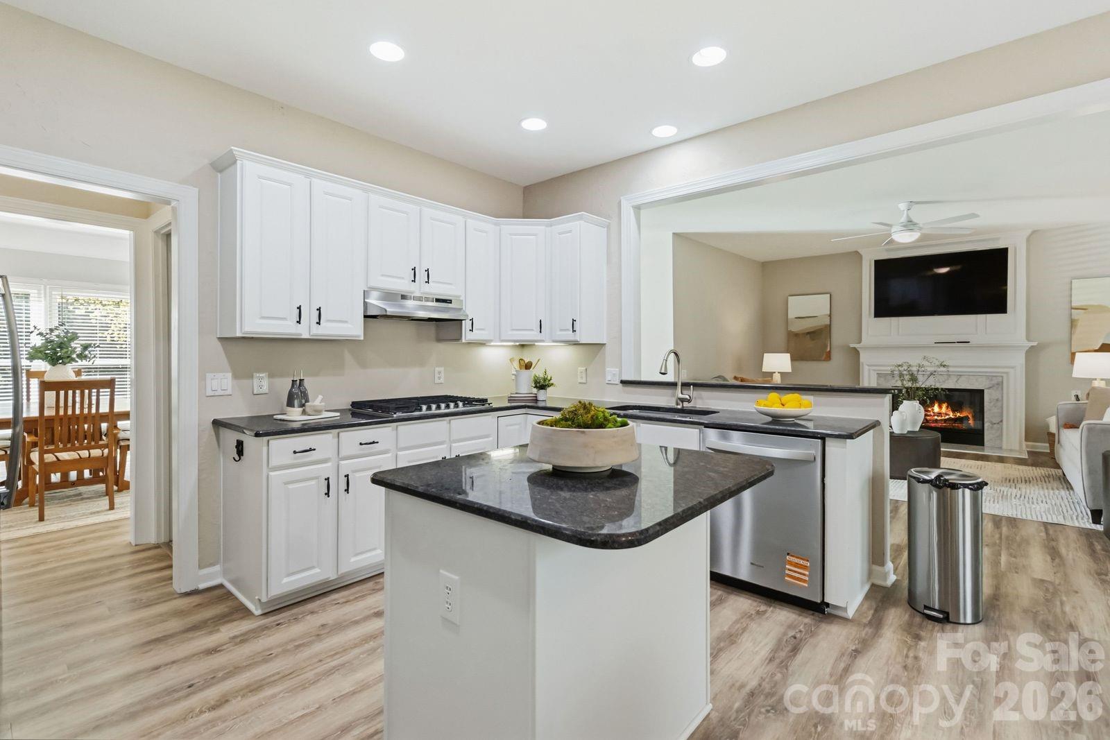 2732 Providence Spring Lane, Charlotte, NC - photo 14 of 49