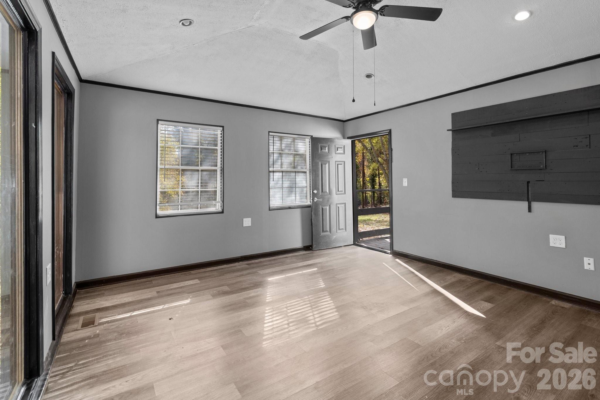 Photo 3 of 4642 Mcclure Road, Charlotte, NC