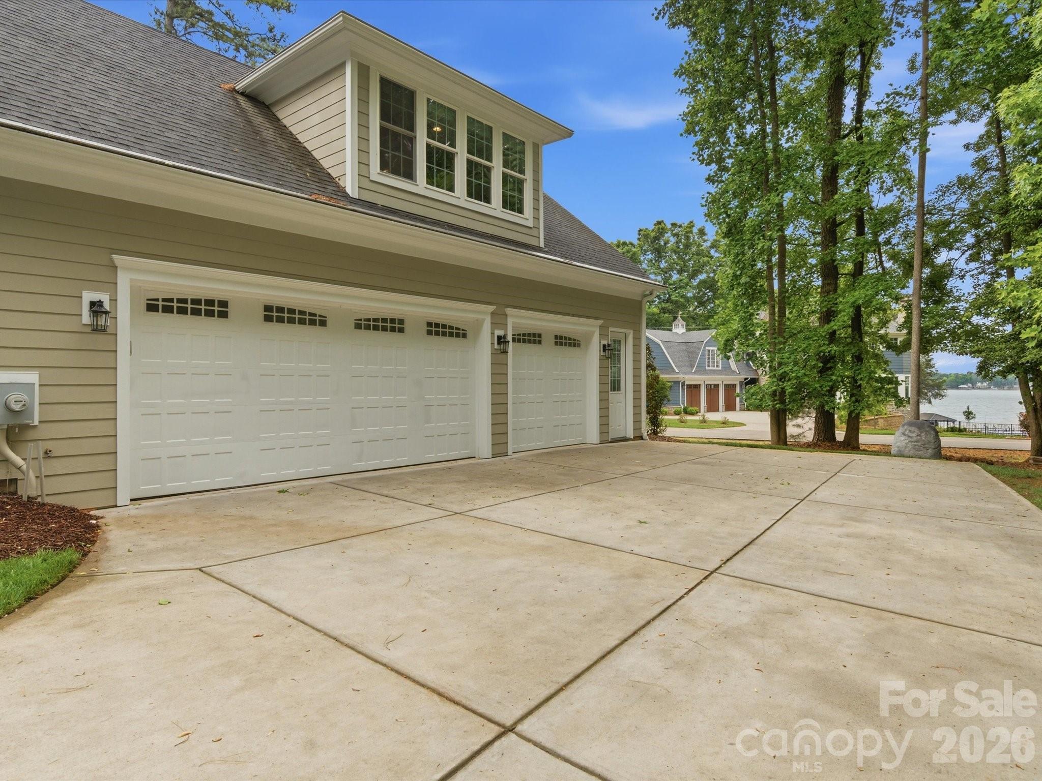 Photo 4 of 505 Stonemarker Road, Mooresville, NC