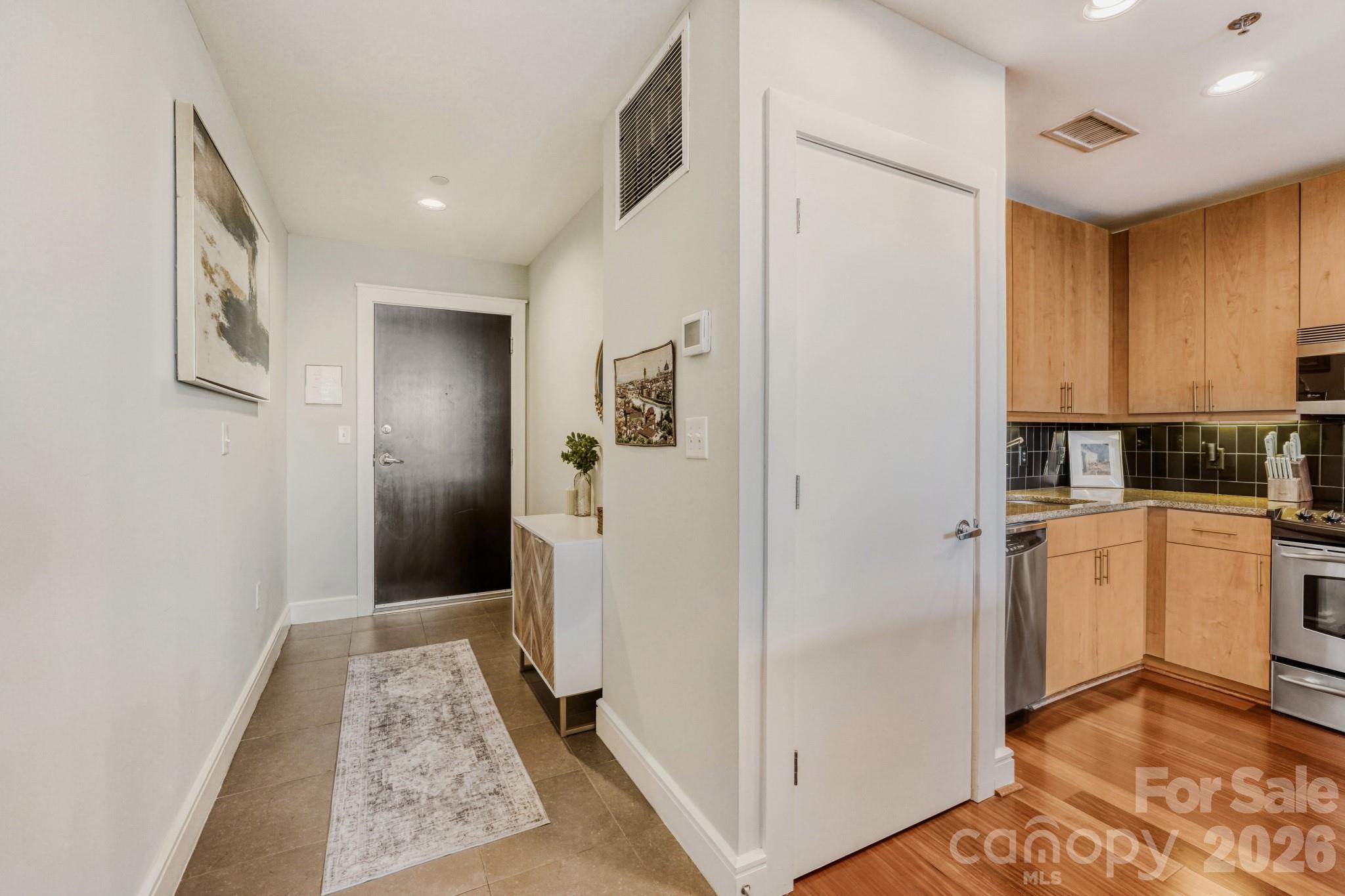 Photo 3 of 333 W Trade Street W1105, Charlotte, NC