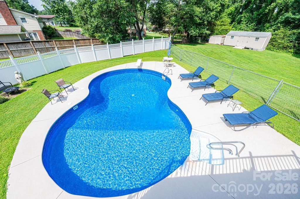 Photo 4 of 2651 31st Street Court NE, Hickory, NC