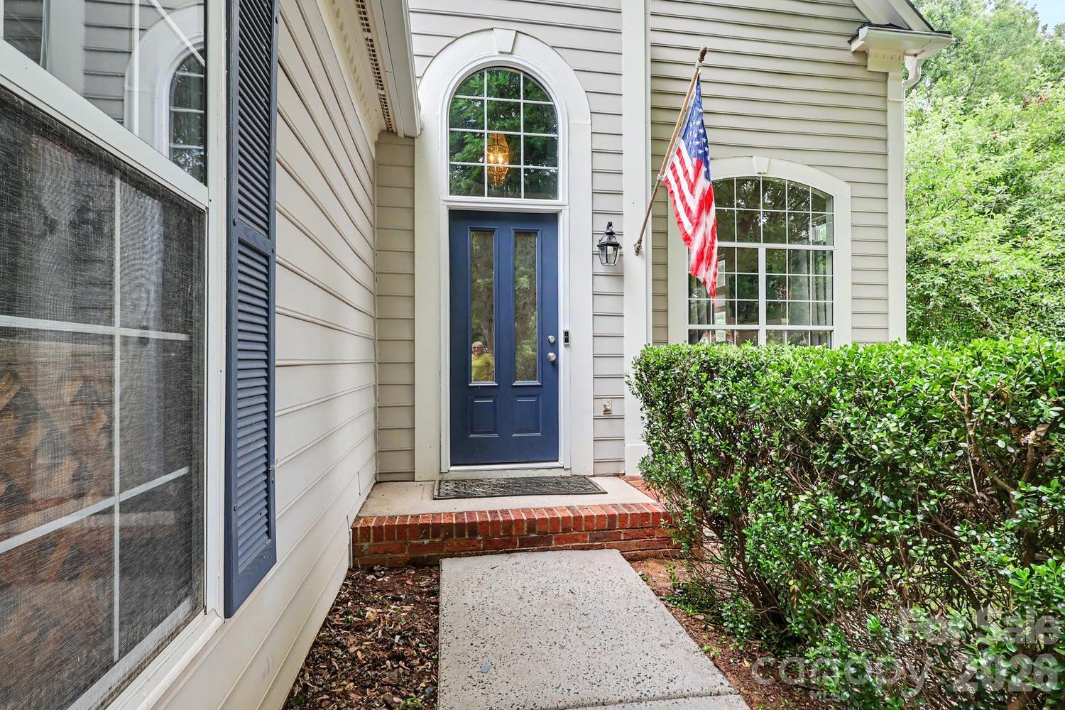 Home for sale at 4710 Kirkgard Trail, Charlotte, NC — photo 1 of 33