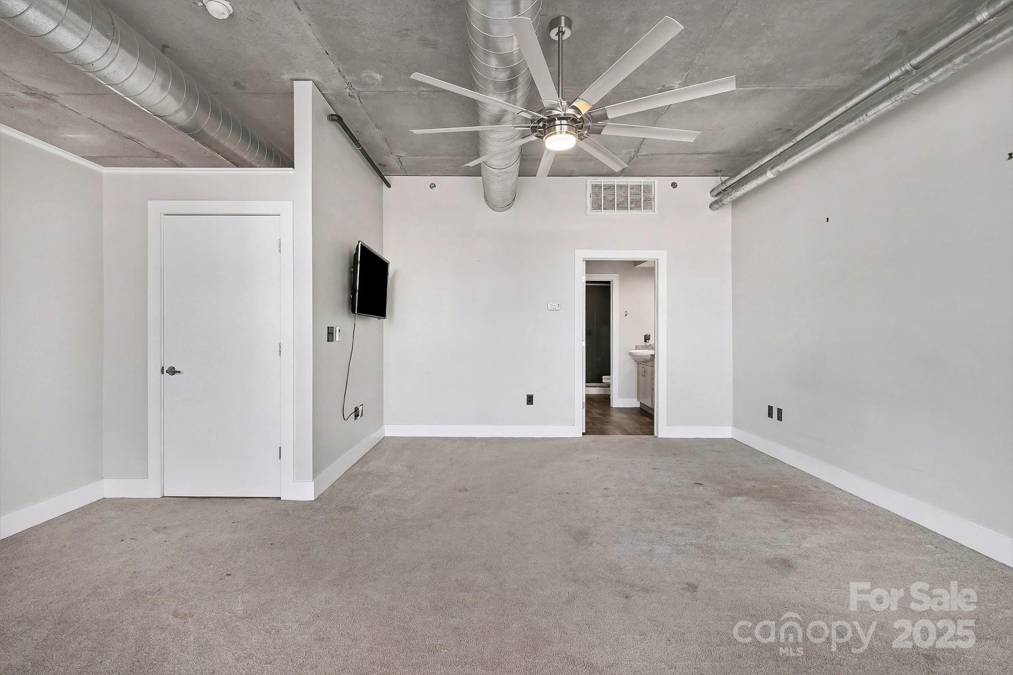 Photo 24 of 505 E Sixth Street304, Charlotte, NC