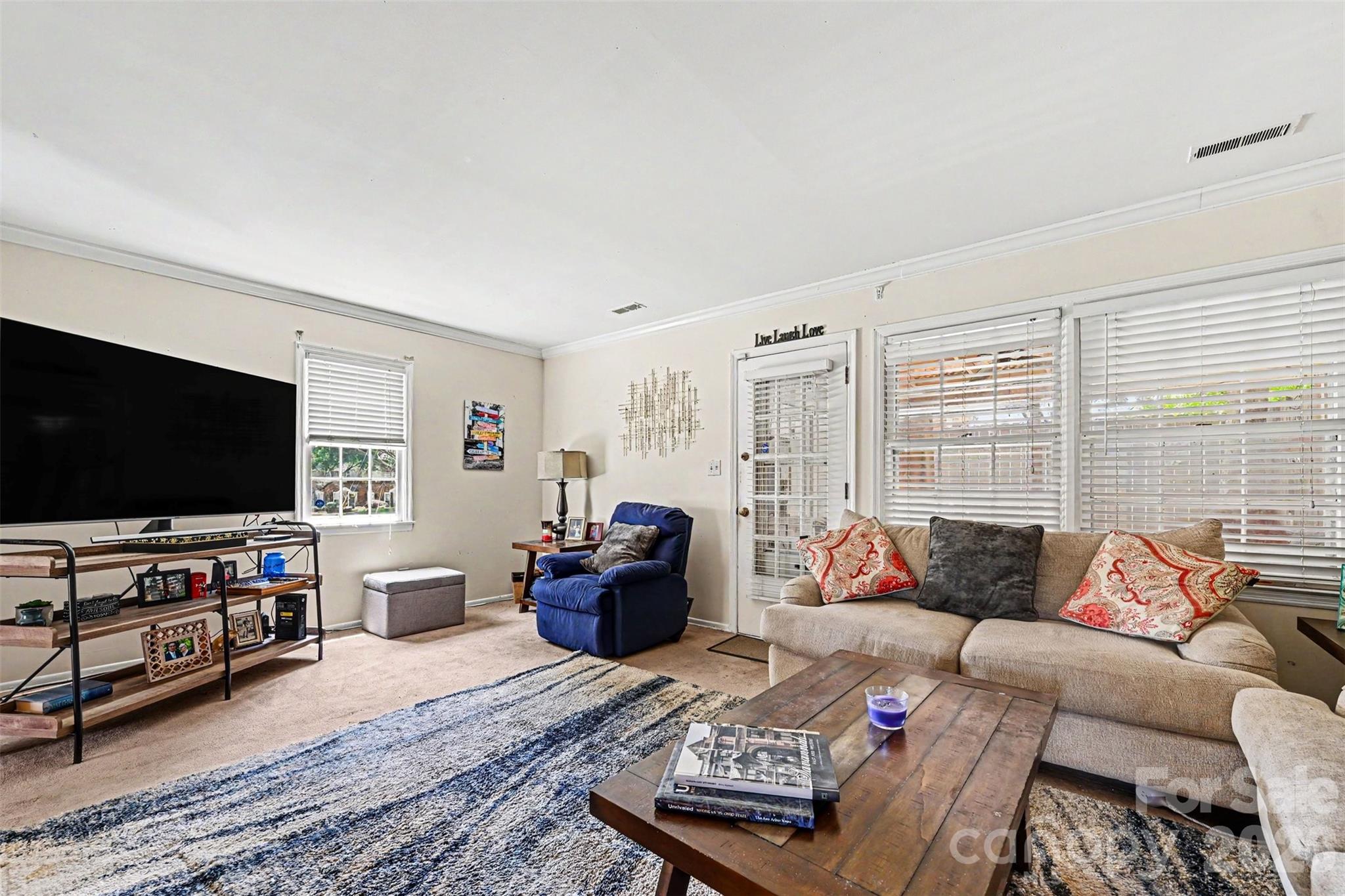 8030 Regent Park Lane, Charlotte, NC - photo 8 of 36