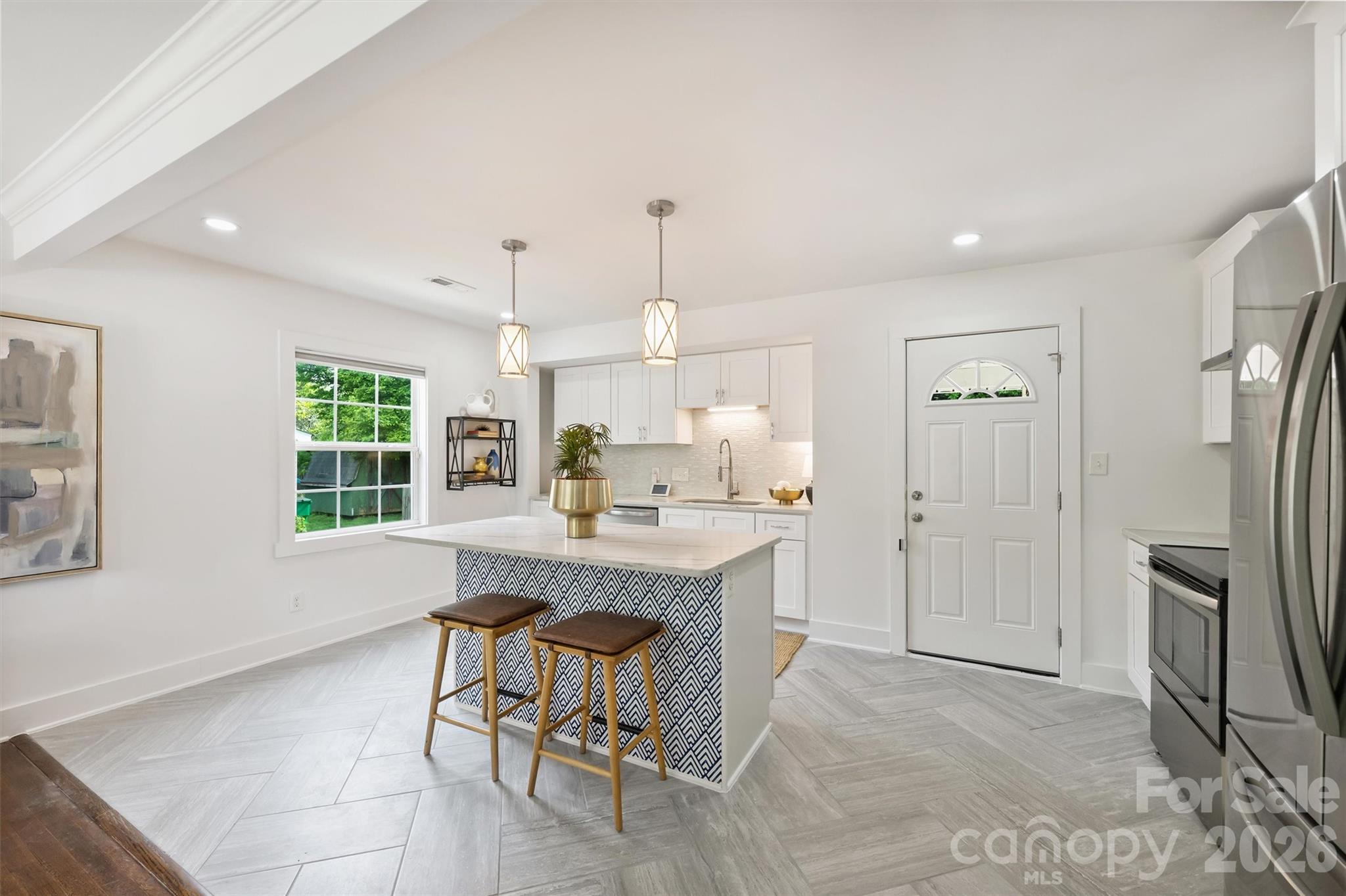 2314 Crestview Drive, Charlotte, NC - photo 16 of 43