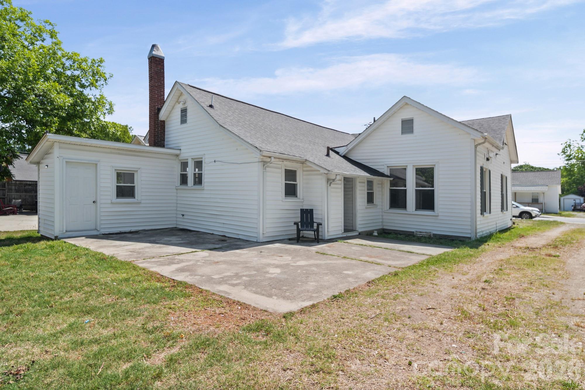 204 S East Avenue, Kannapolis, NC - photo 5 of 45