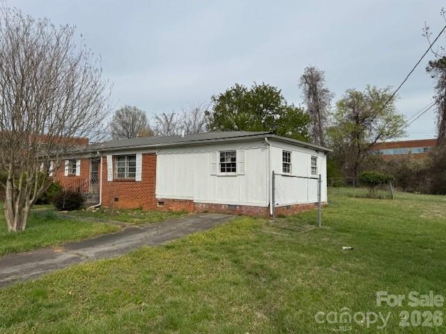 Photo 2 of 408 Clark Boulevard, Charlotte, NC