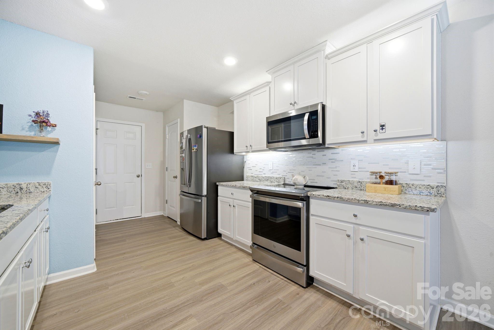 Photo 15 of 565 Hawley Street, Charlotte, NC