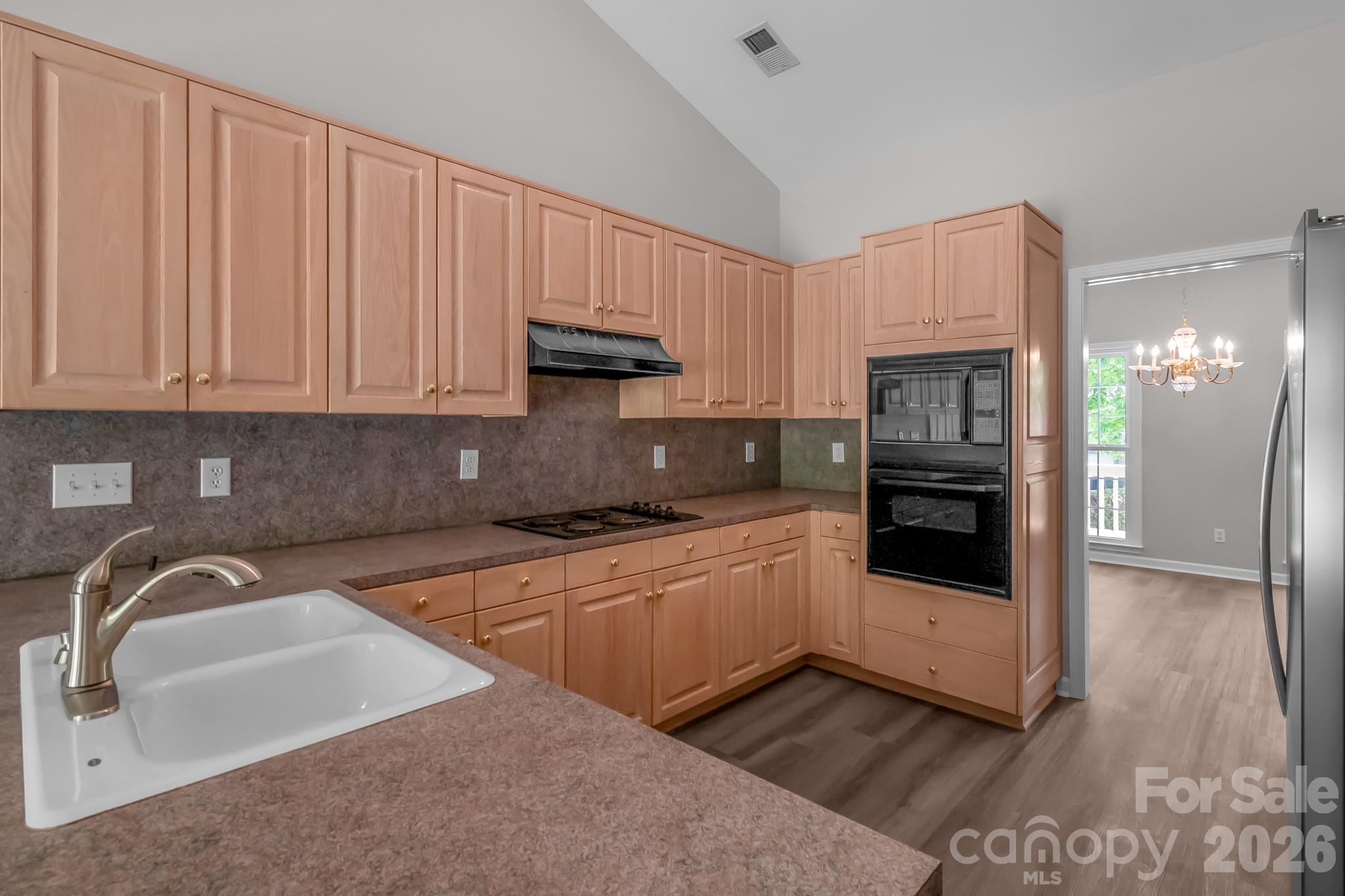 Photo 11 of 10713 Ridge Acres Road, Charlotte, NC