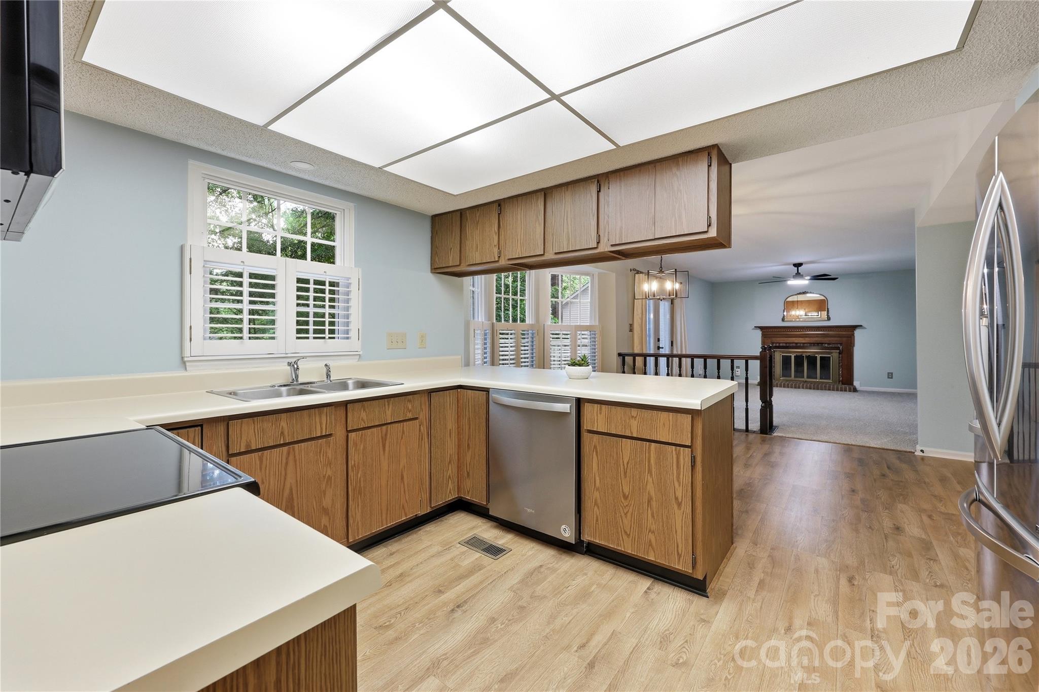 Photo 12 of 10716 Derry Drive, Charlotte, NC