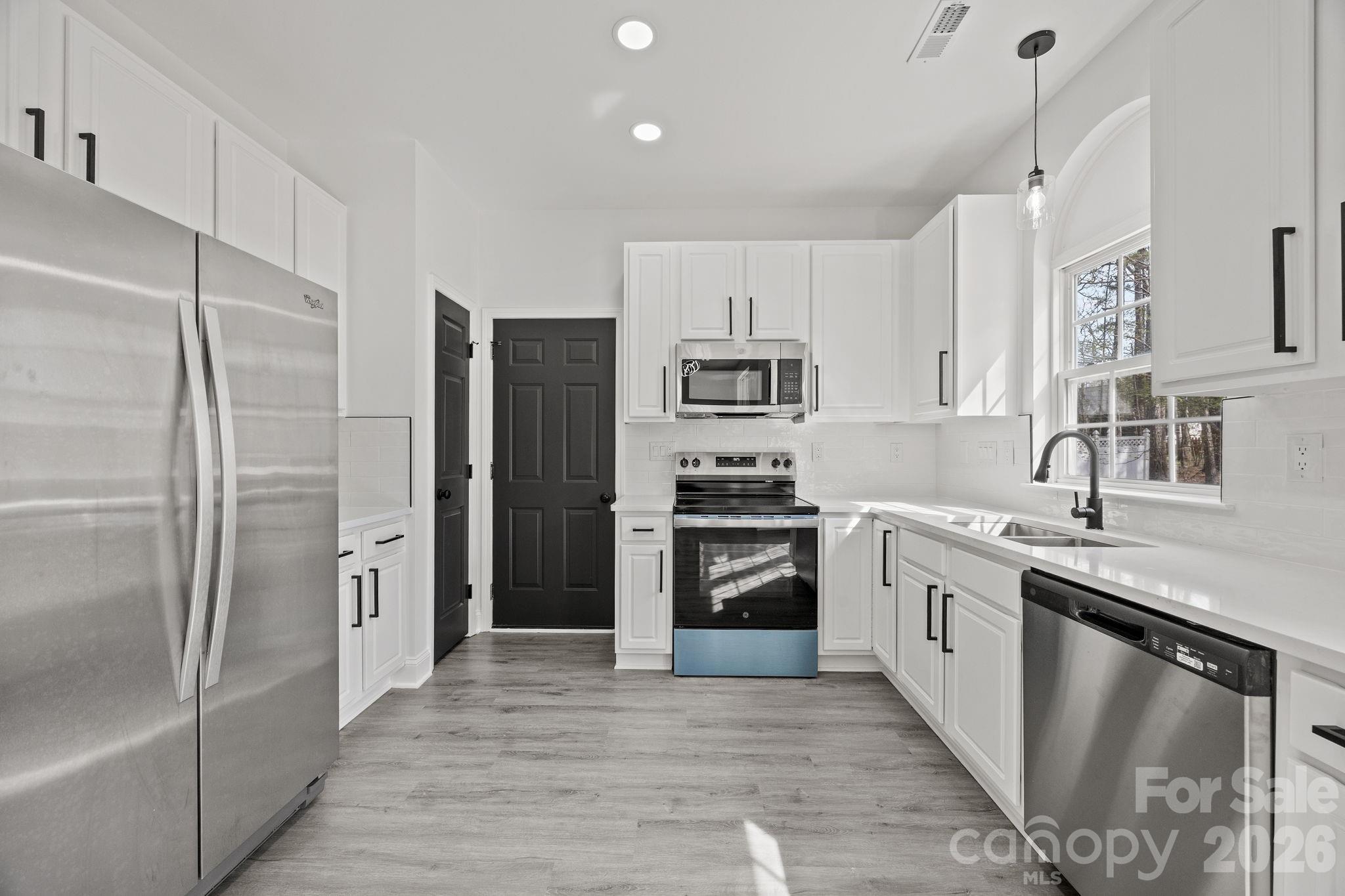3804 Lincoln Court, Indian Trail, NC - photo 3 of 45
