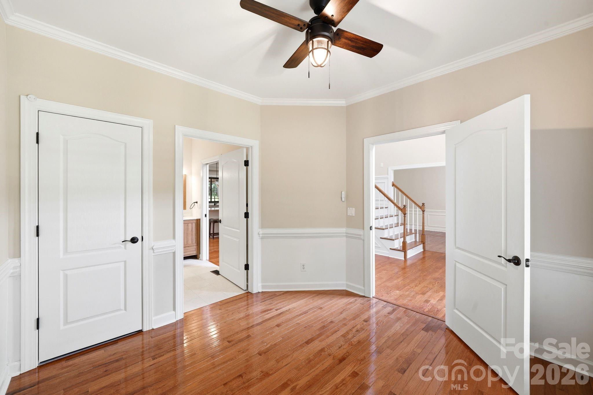 Home for sale at 6821 Hollow Oak Drive, Charlotte, NC — photo 15 of 38