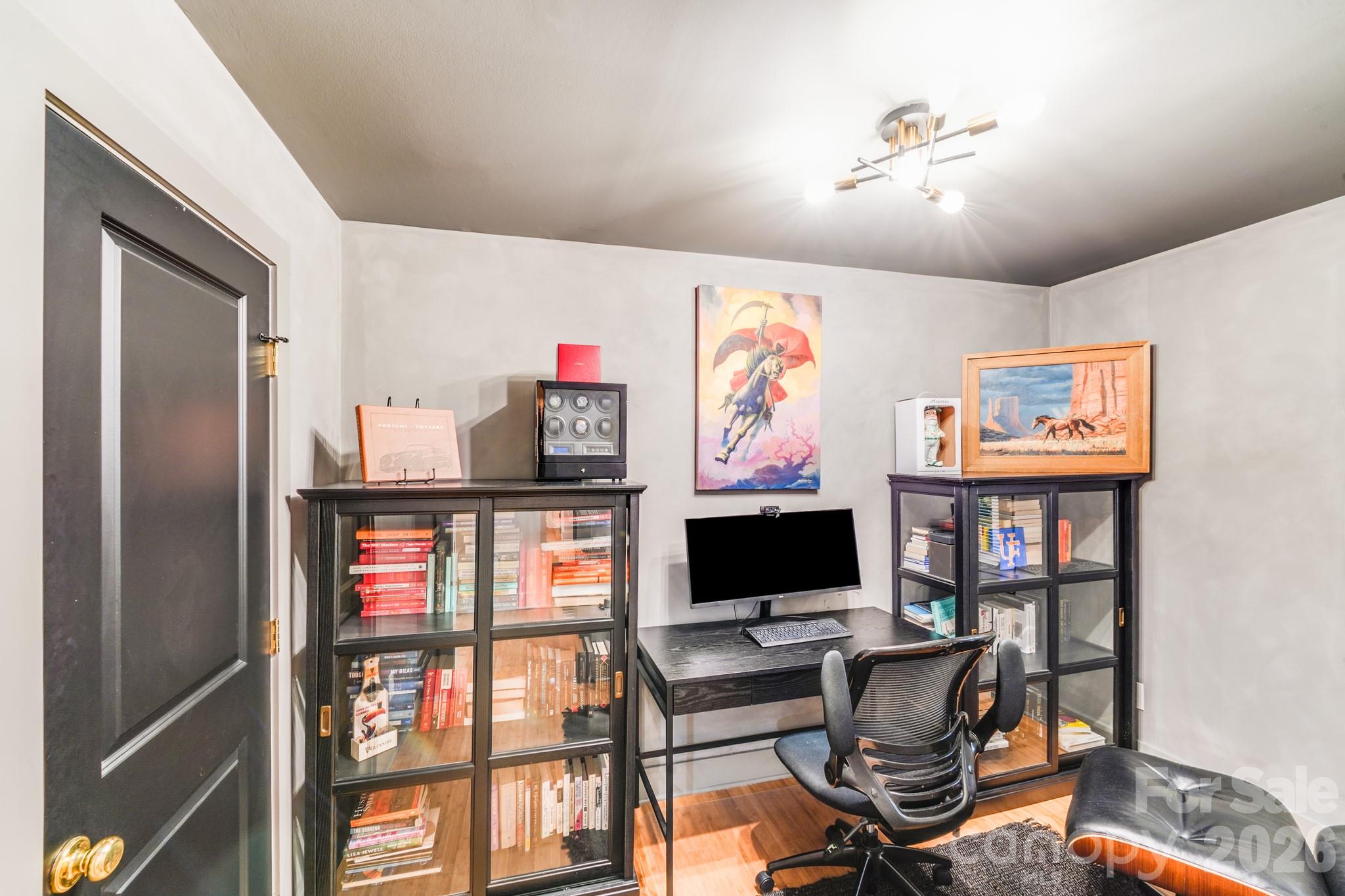 Photo 19 of 4910 Valley Stream Road, Charlotte, NC