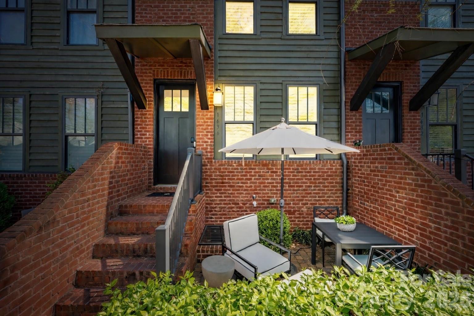 1636 Kenilworth Avenue, Charlotte, NC - photo 2 of 35