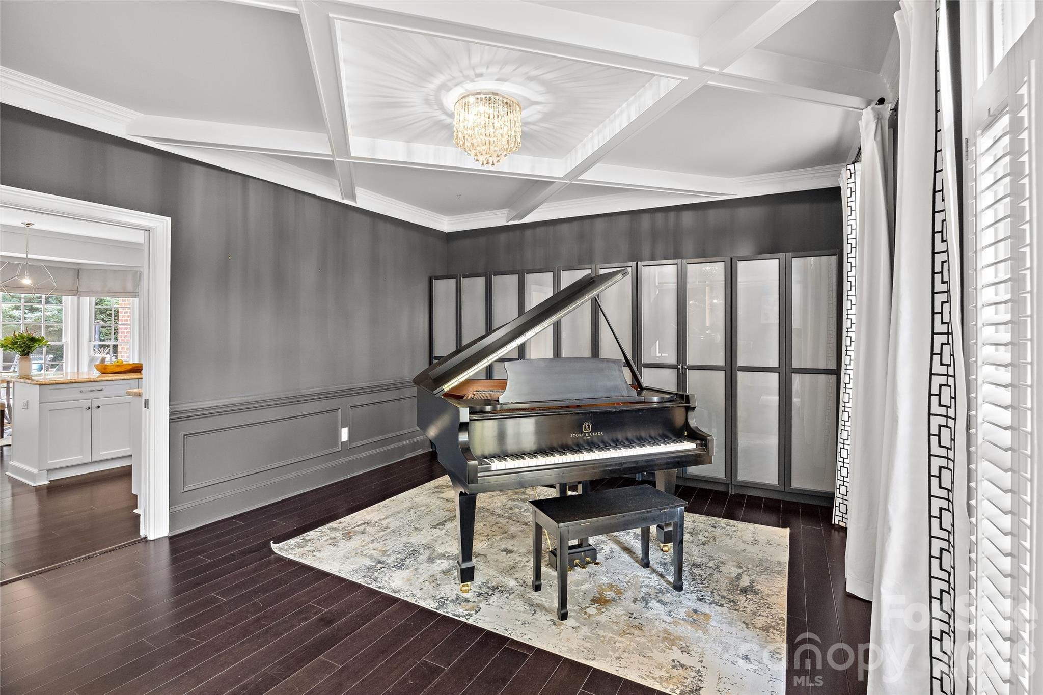Home for sale at 4533 Noras Path Road, Charlotte, NC — photo 9 of 48