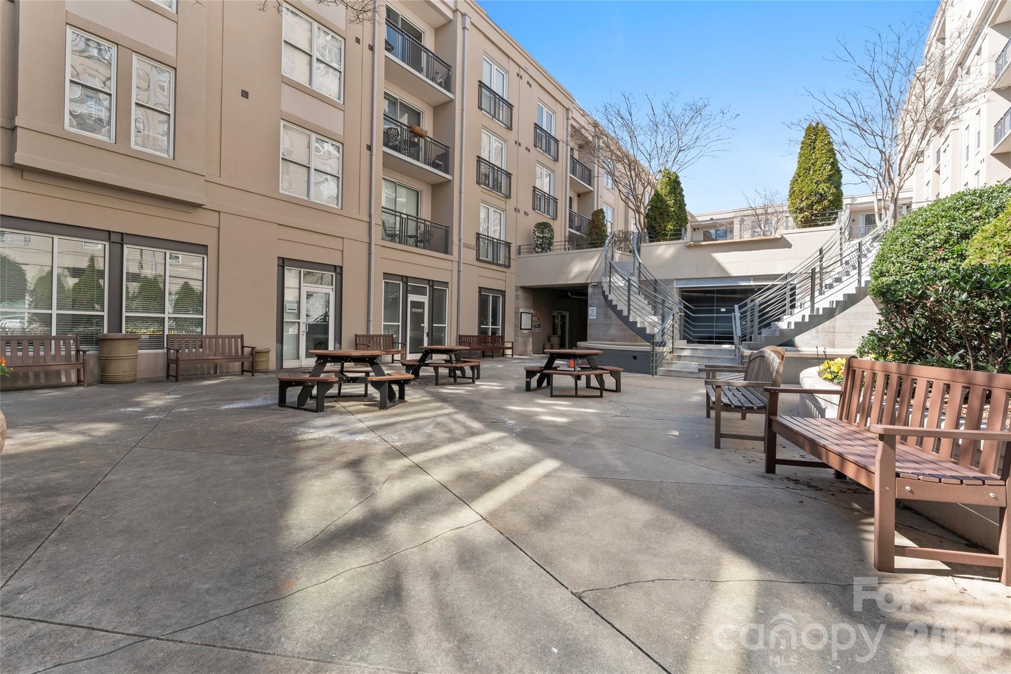 Photo 30 of 1315 East Boulevard714, Charlotte, NC