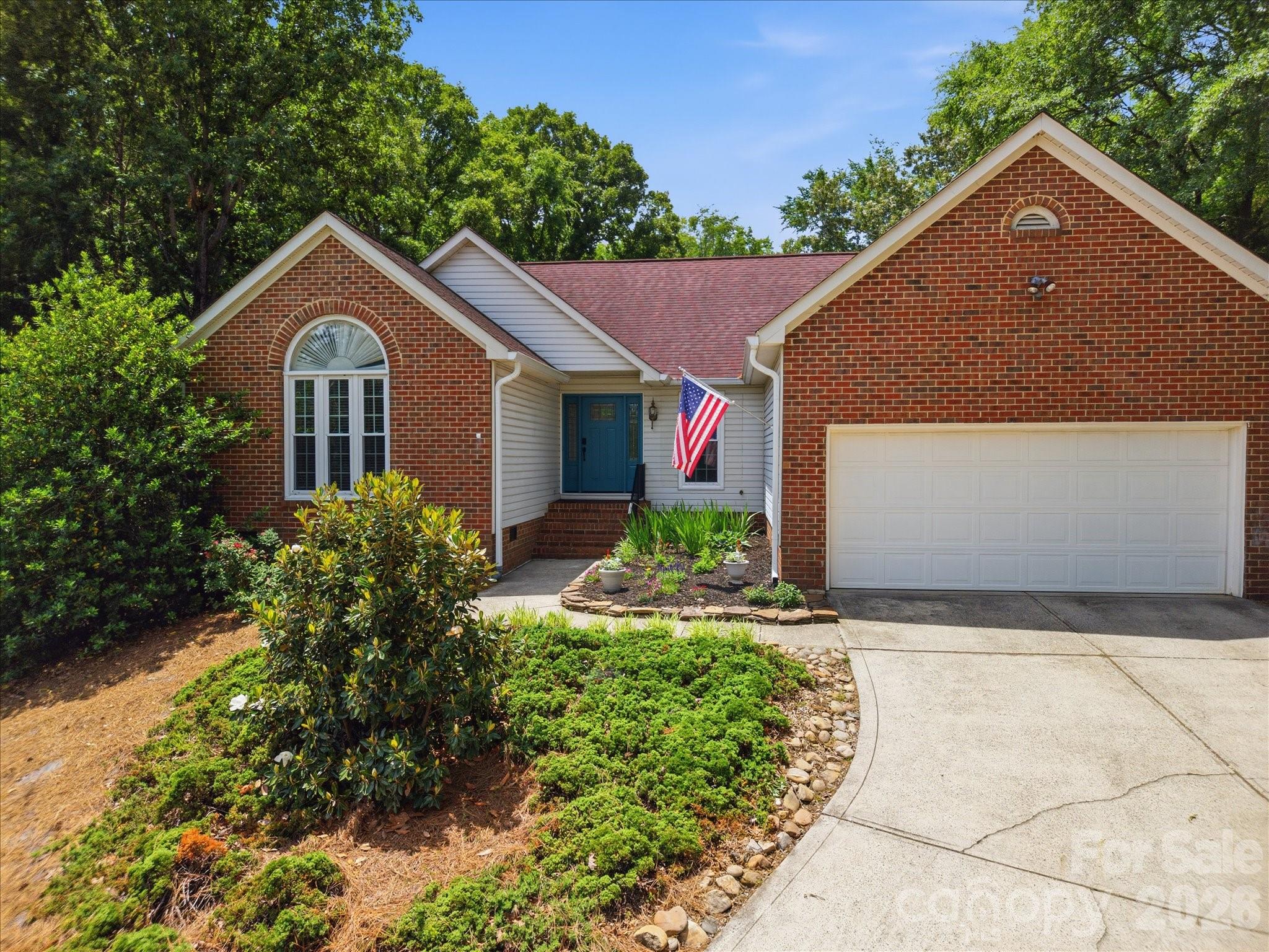 Photo 3 of 10314 Rougemont Lane, Charlotte, NC