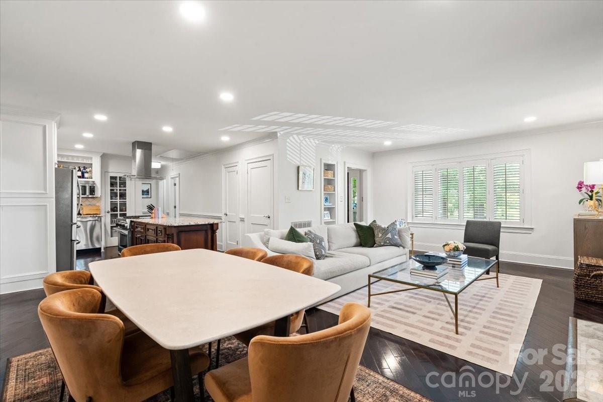Photo 10 of 3000 Forest Park Drive, Charlotte, NC