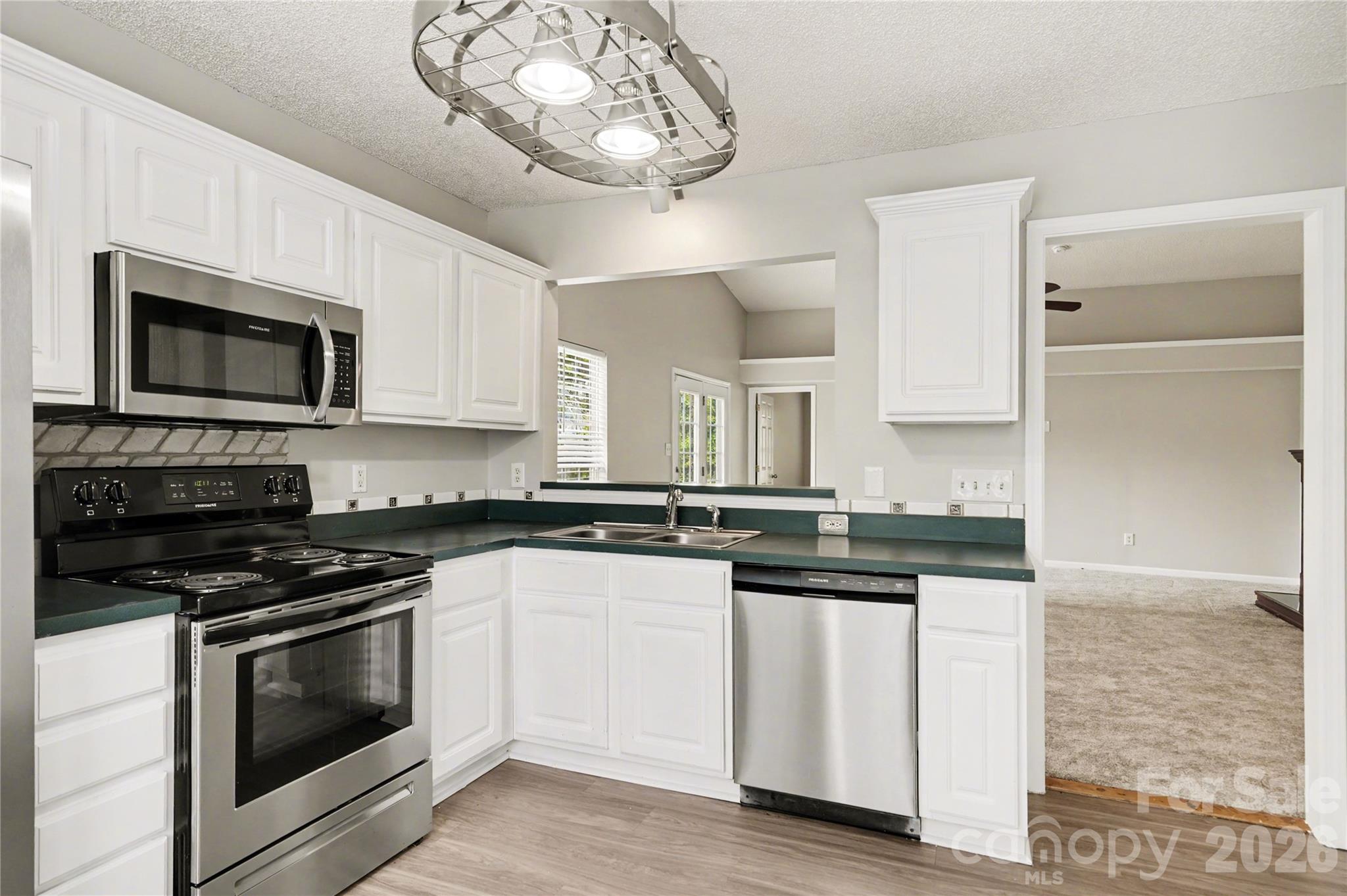 117 N Tanninger Road, Mount Holly, NC - photo 4 of 11