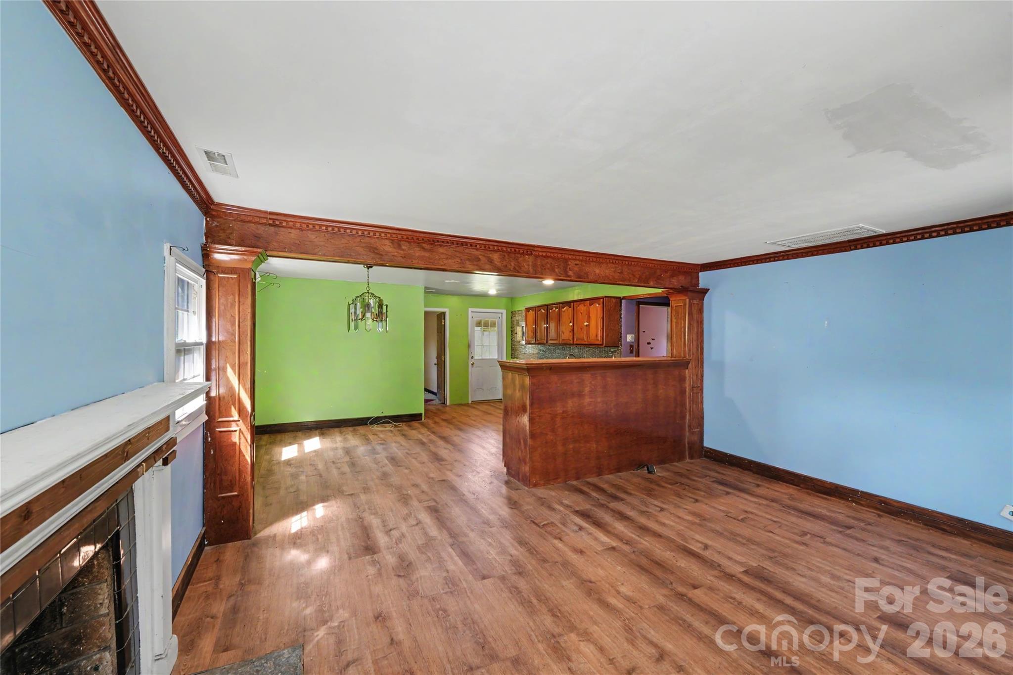 Photo 9 of 1212 Meadow Lane Lane, Charlotte, NC