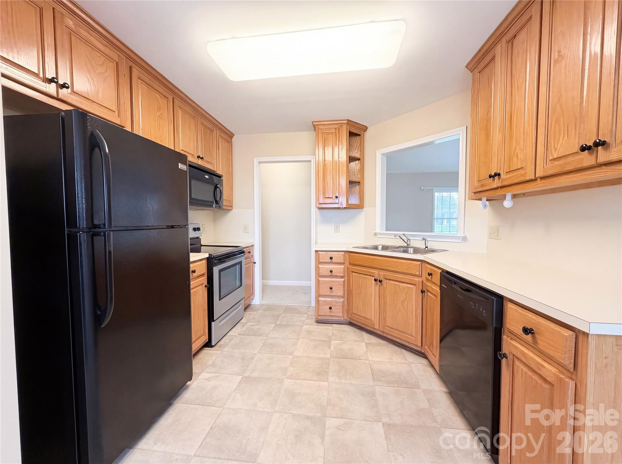 600 Emerson Drive, Mooresville, NC - photo 6 of 20