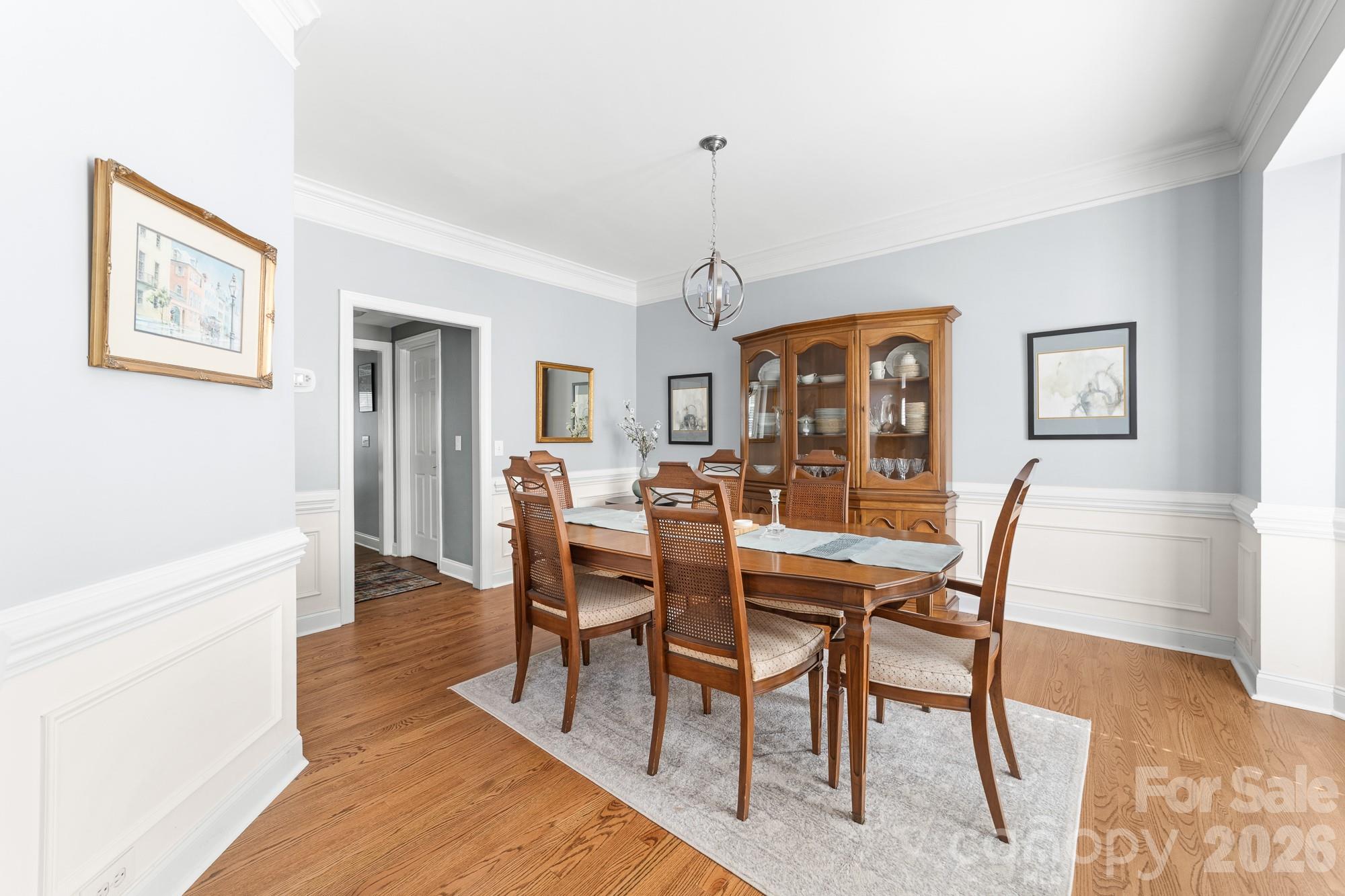 8812 Kingston Forest Drive, Charlotte, NC - photo 8 of 37