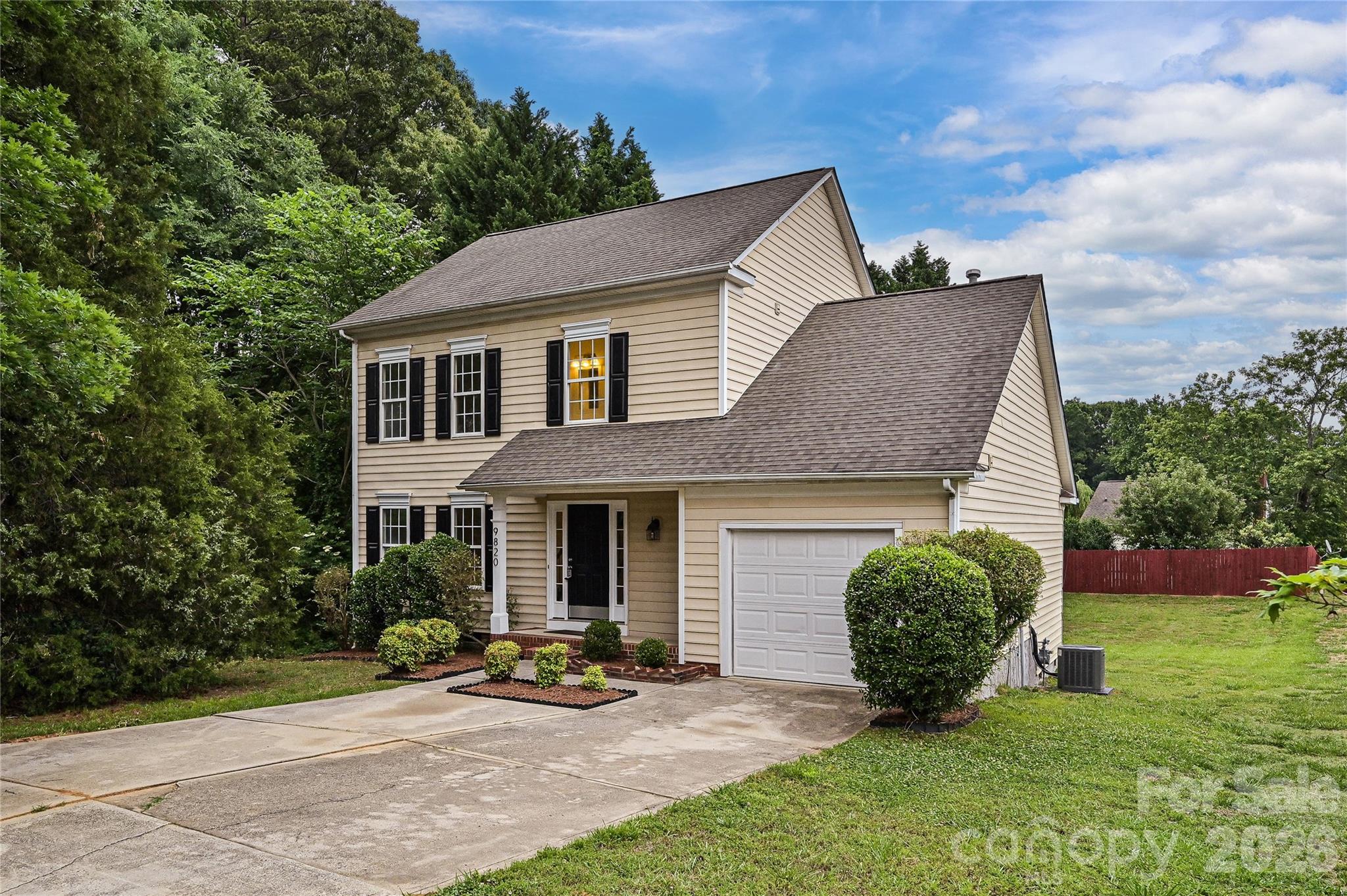 9820 Aaronda Court, Charlotte, NC