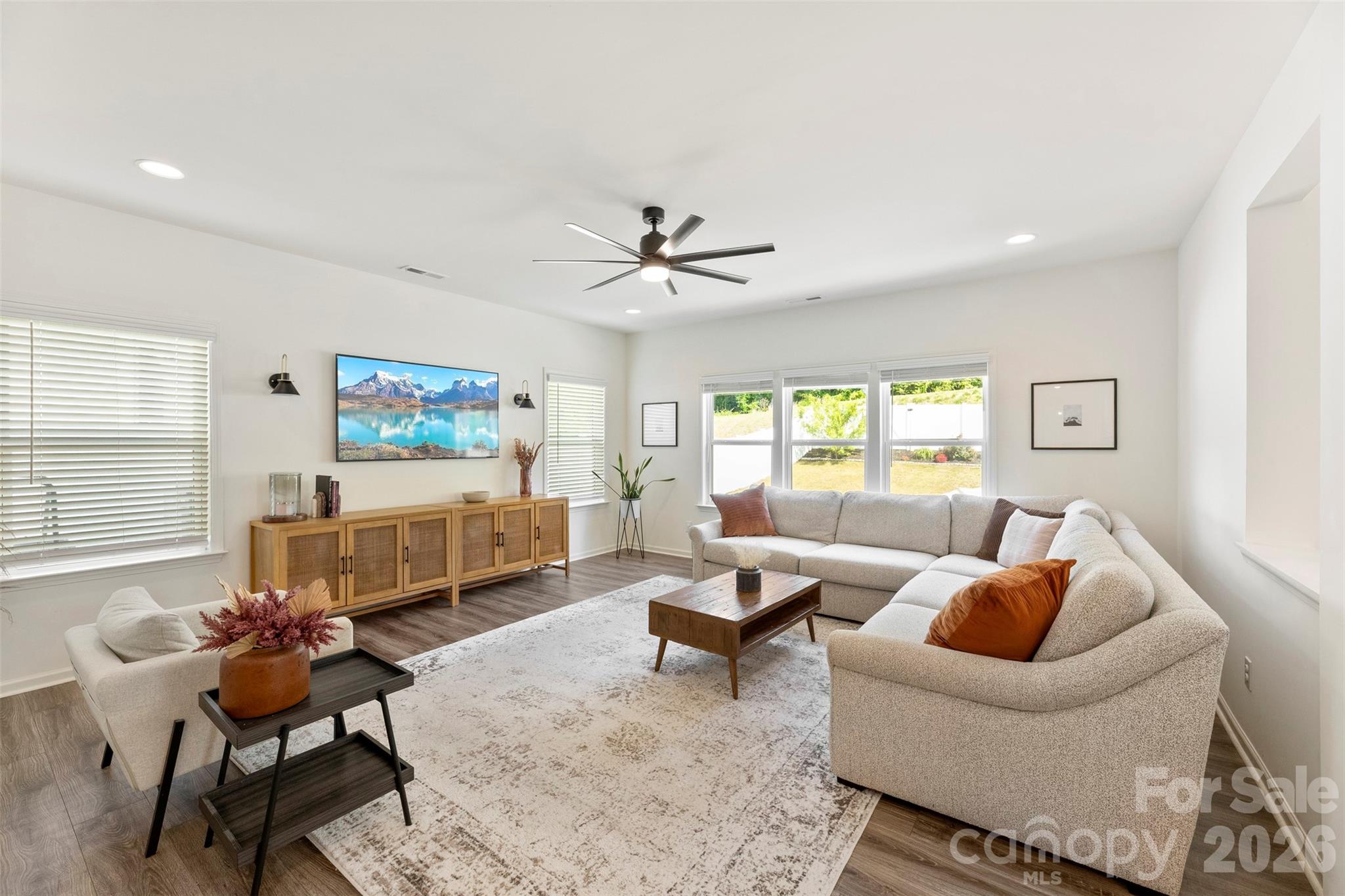 Photo 2 of 3152 Pinehills Way, Mount Holly, NC