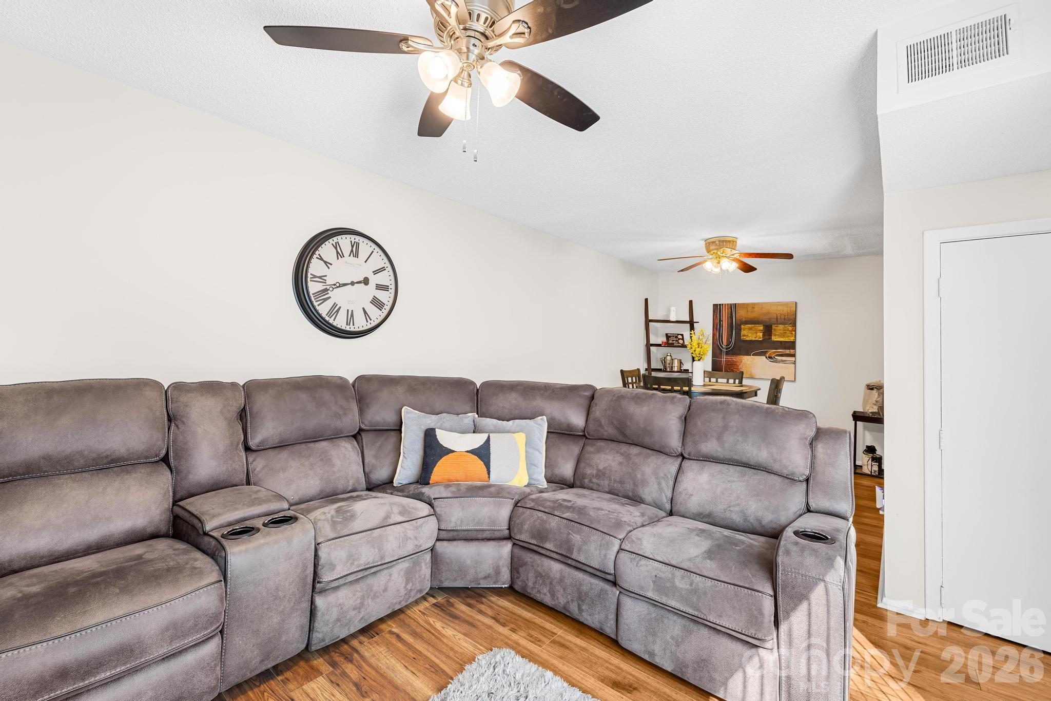 Photo 5 of 7407 Mystic Lane, Charlotte, NC