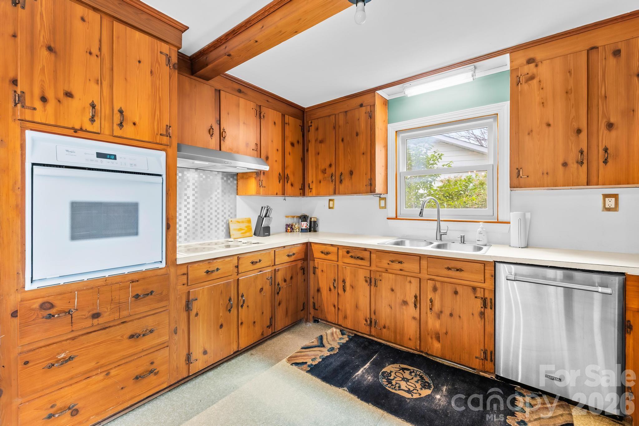 6240 Candlewood Drive, Charlotte, NC - photo 14 of 39