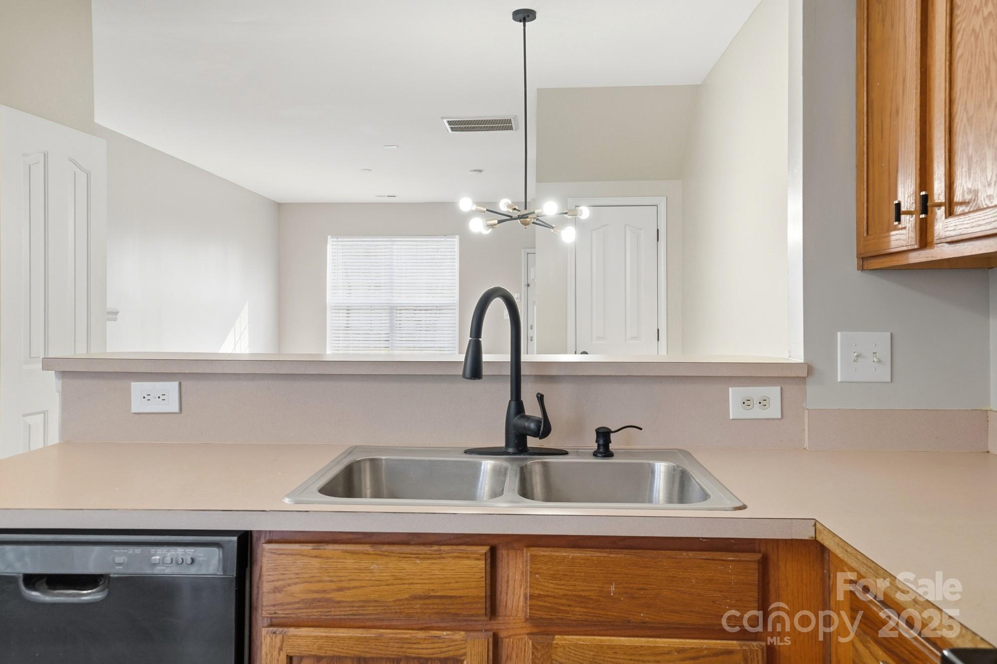 Photo 18 of 4944 Kotlik Drive, Charlotte, NC