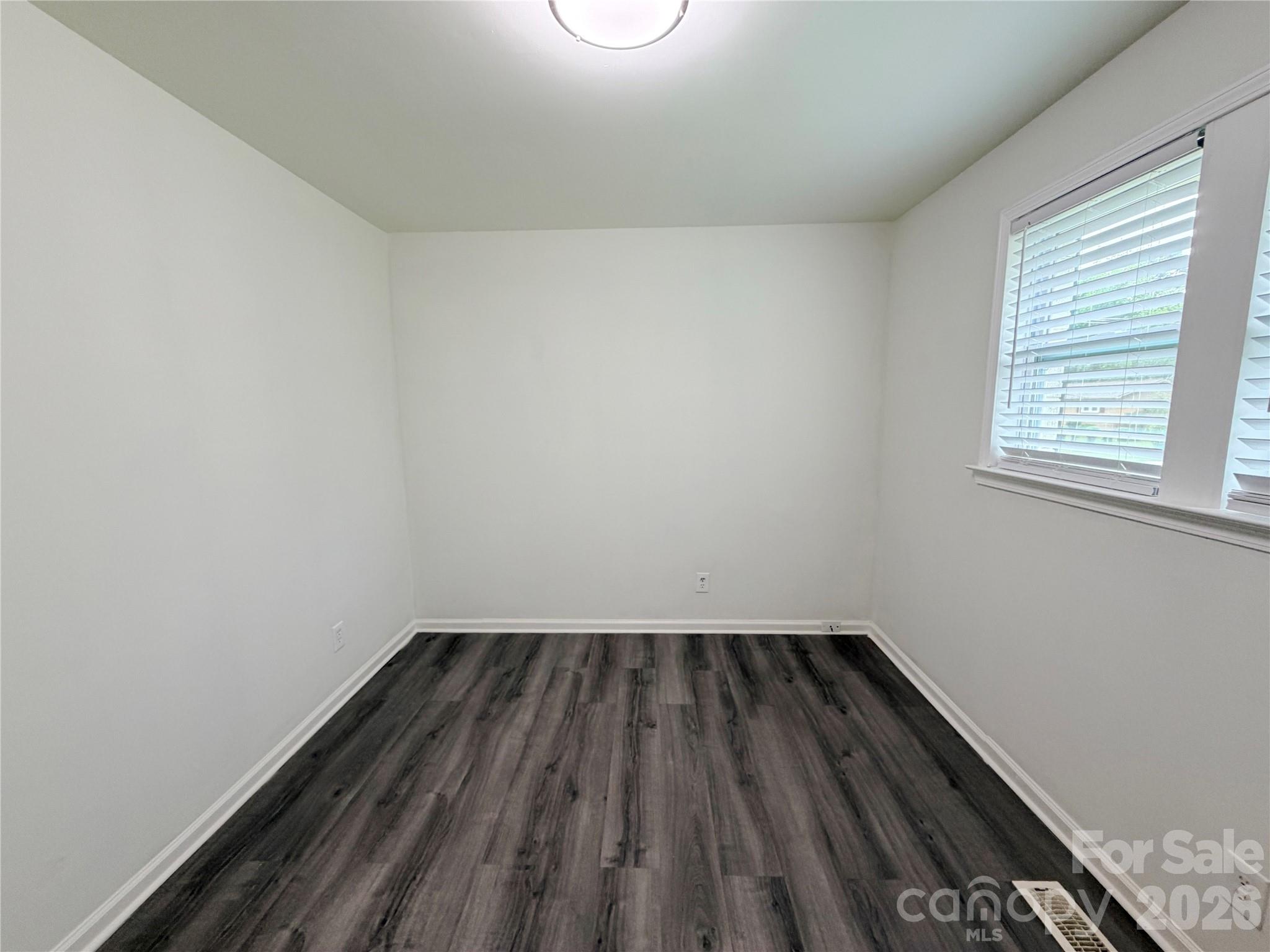 9209 Edgevale Drive, Charlotte, NC - photo 23 of 34