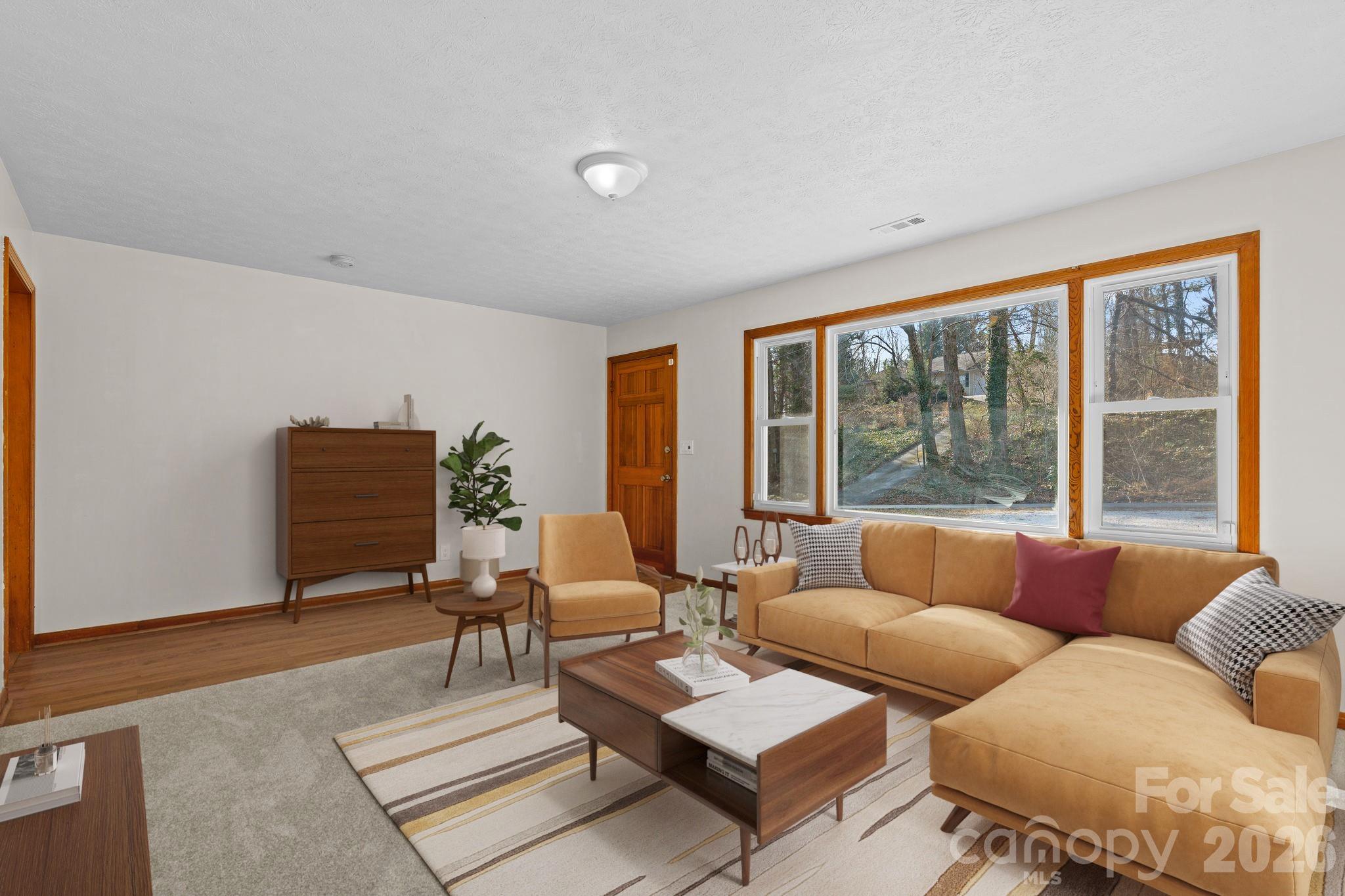 Photo 4 of 2338 Greater Druid Hills Boulevard, Hendersonville, NC