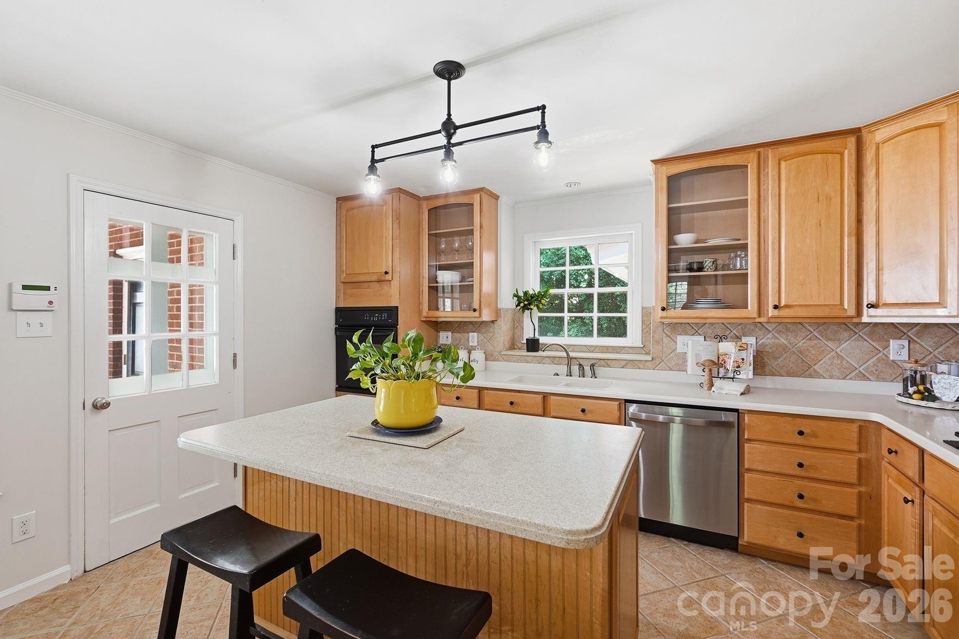 Photo 8 of 3635 Severn Avenue, Charlotte, NC