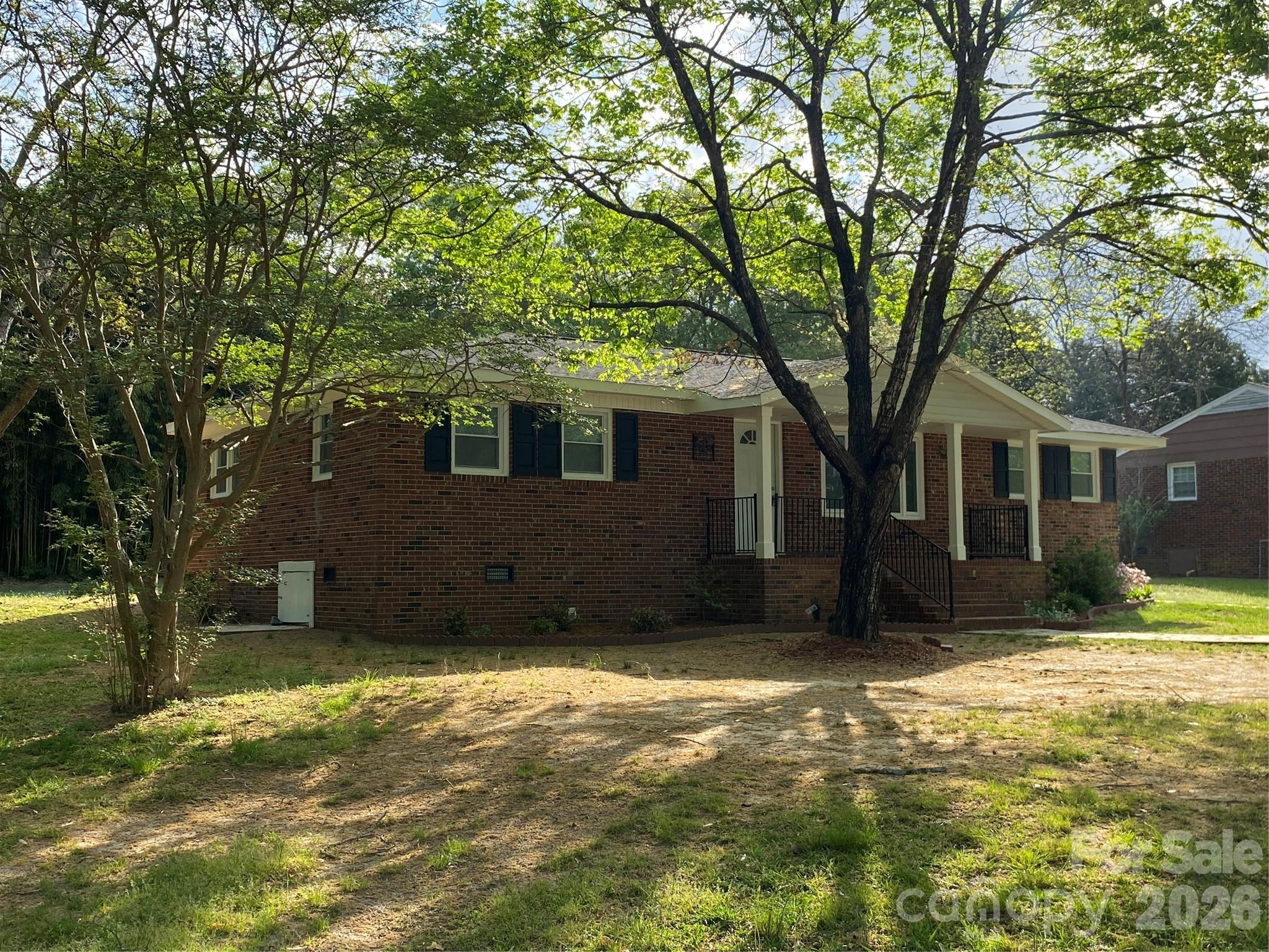 Photo 2 of 102 Mcdowell Street, Great Falls, SC