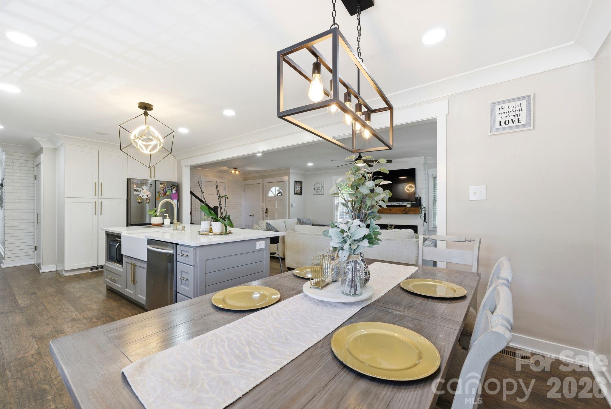 701 E Iowa Avenue, Bessemer City, NC - photo 9 of 42