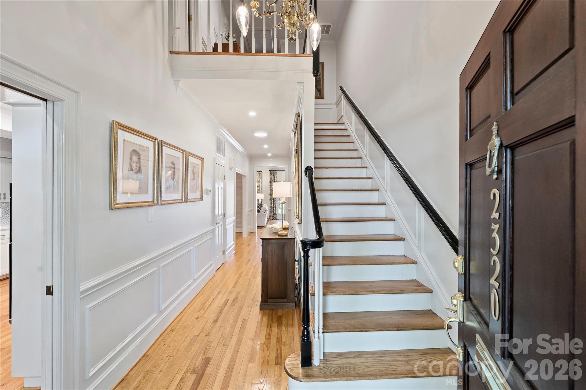 Photo 6 of 2320 Selwyn Avenue, Charlotte, NC