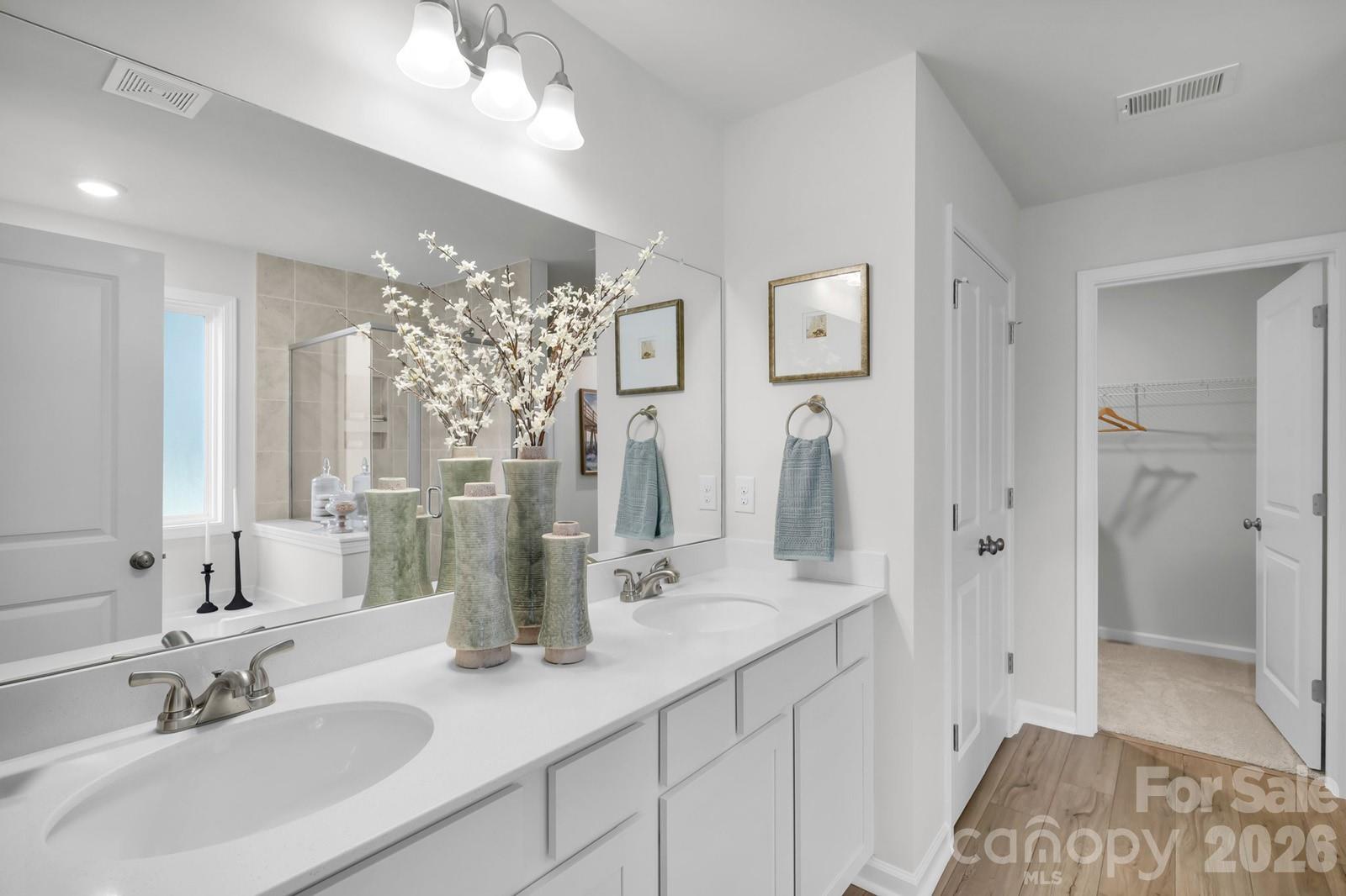 Photo 15 of 4017 Juno Drive, Charlotte, NC