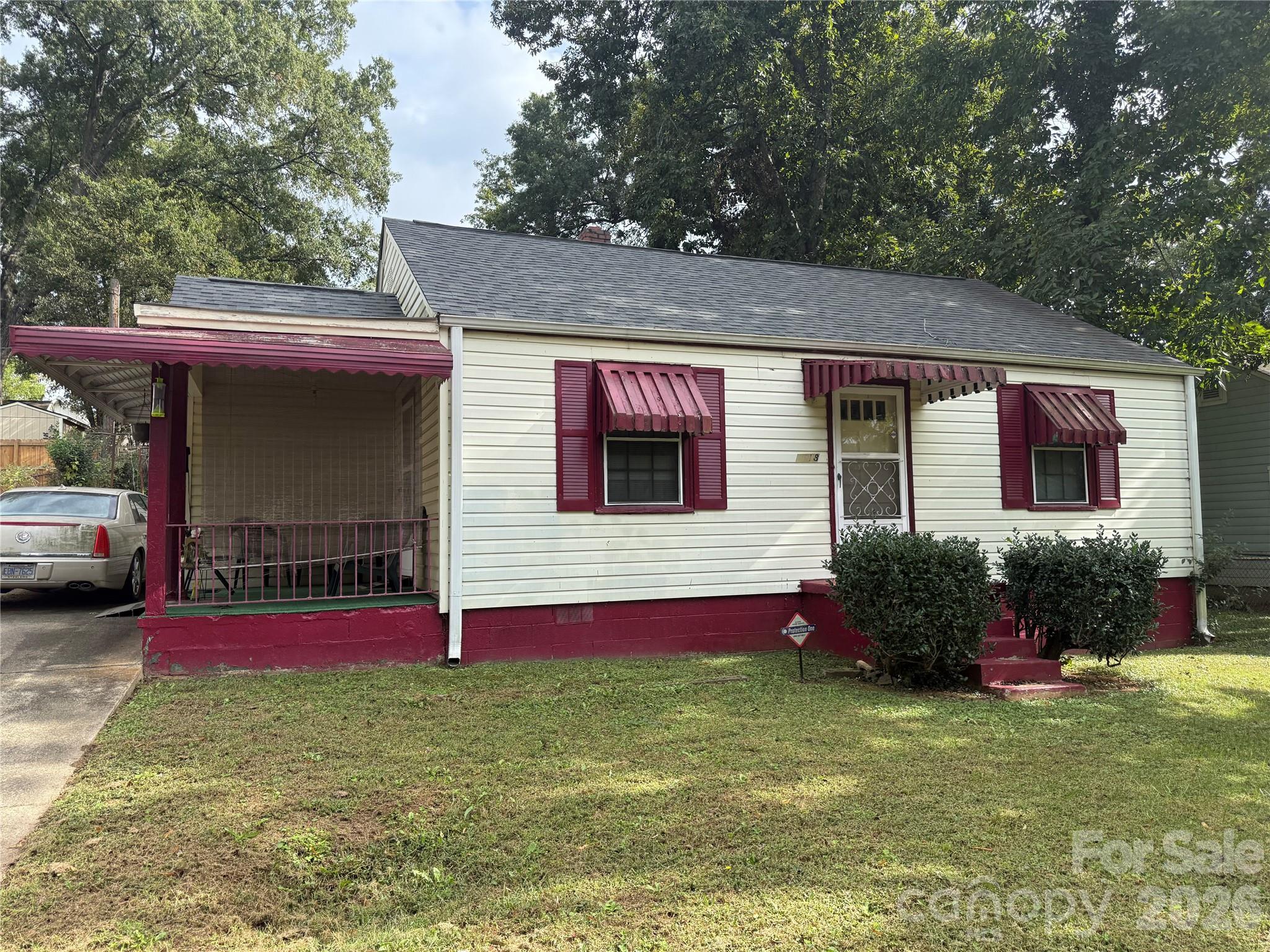 2618 Roslyn Avenue, Charlotte, NC - photo 2 of 43
