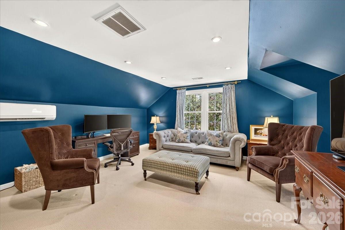 Home for sale at 10300 Ben Franklin Court, Charlotte, NC — photo 22 of 44