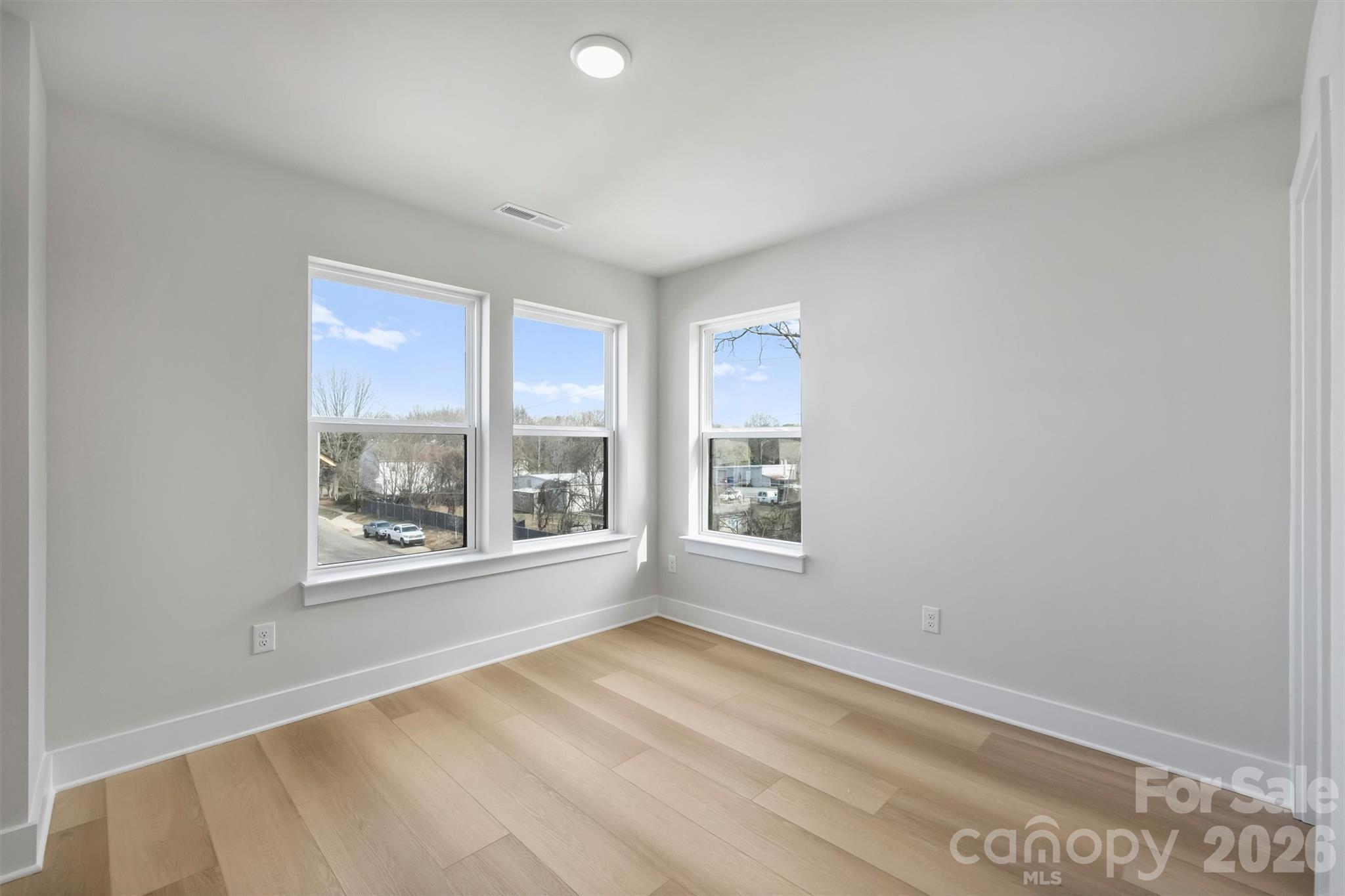 Photo 12 of 8006 Sansom Circle, Charlotte, NC